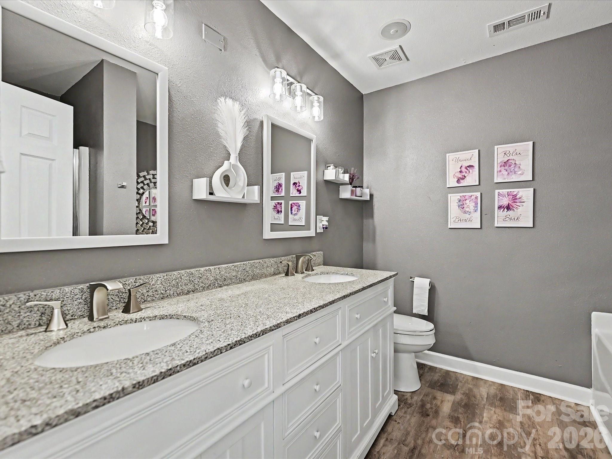 Photo 16 of 334 Bridal Veil Drive, Charlotte, NC