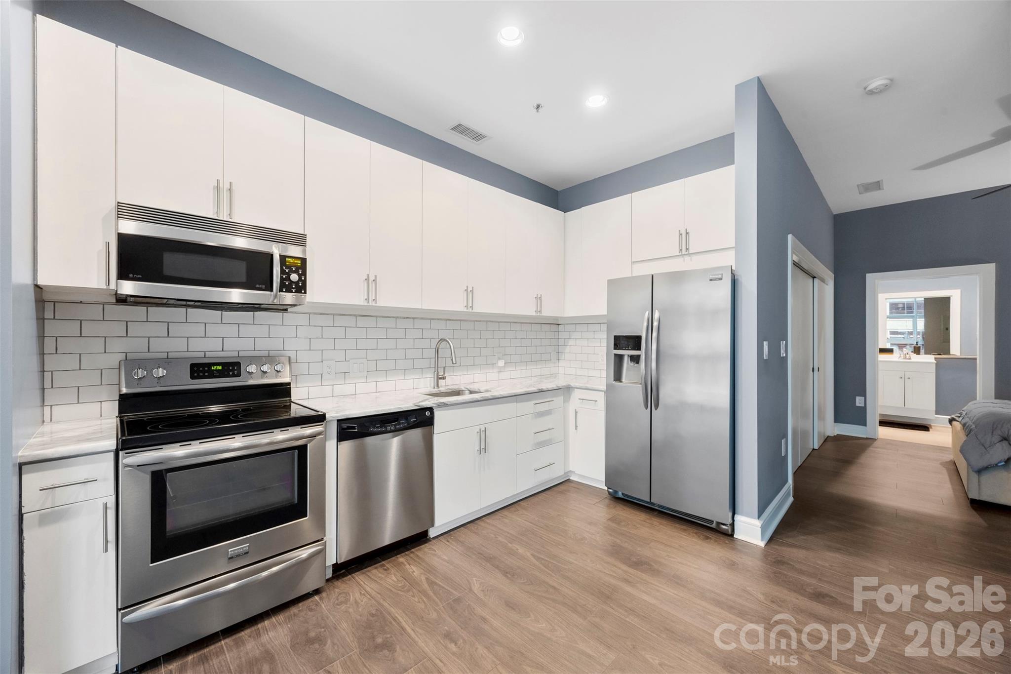 Photo 9 of 333 W Trade Street500, Charlotte, NC