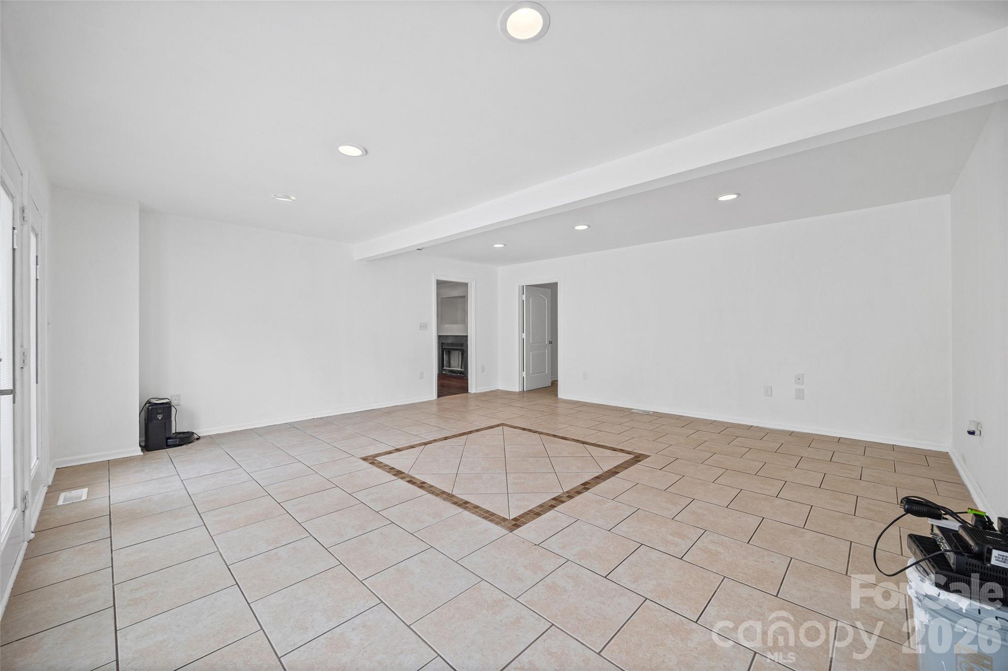 Photo 10 of 6226 Dumont Lane, Charlotte, NC