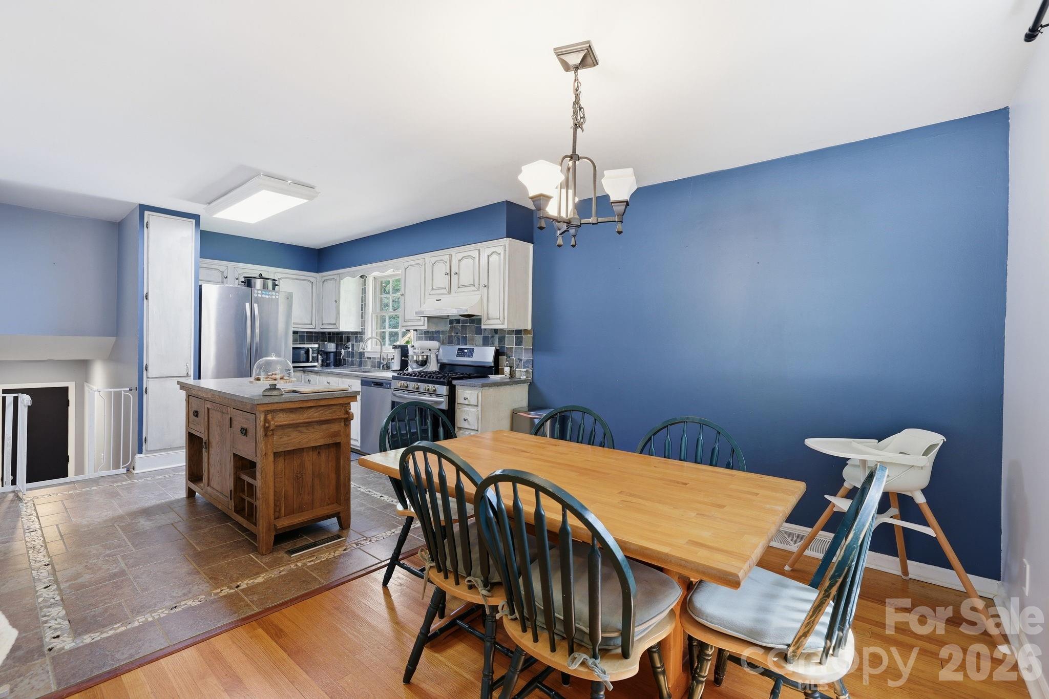 Photo 8 of 7419 Meadowdale Lane, Charlotte, NC