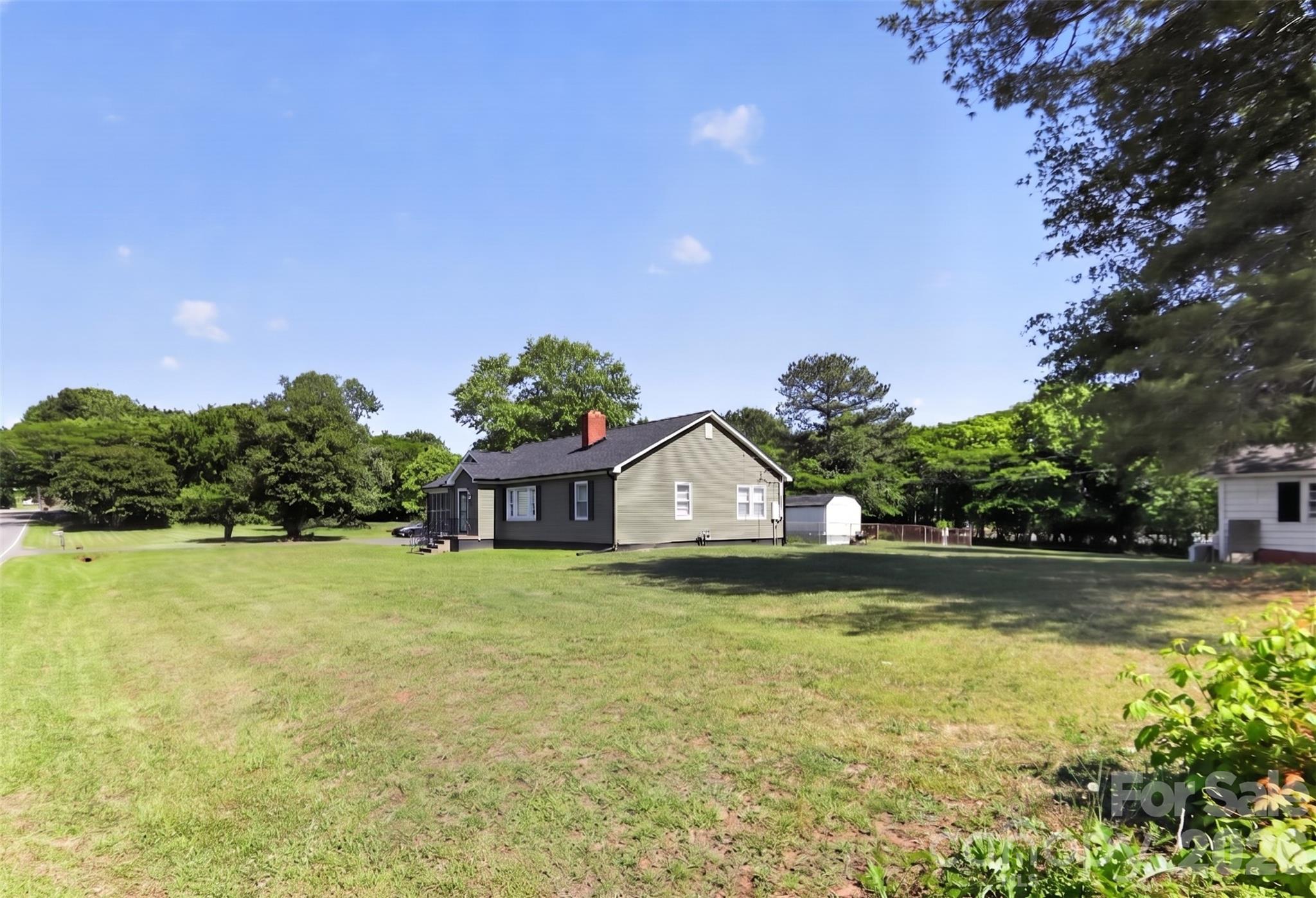 214 E Double Shoals Road, Lawndale, NC - photo 4 of 24