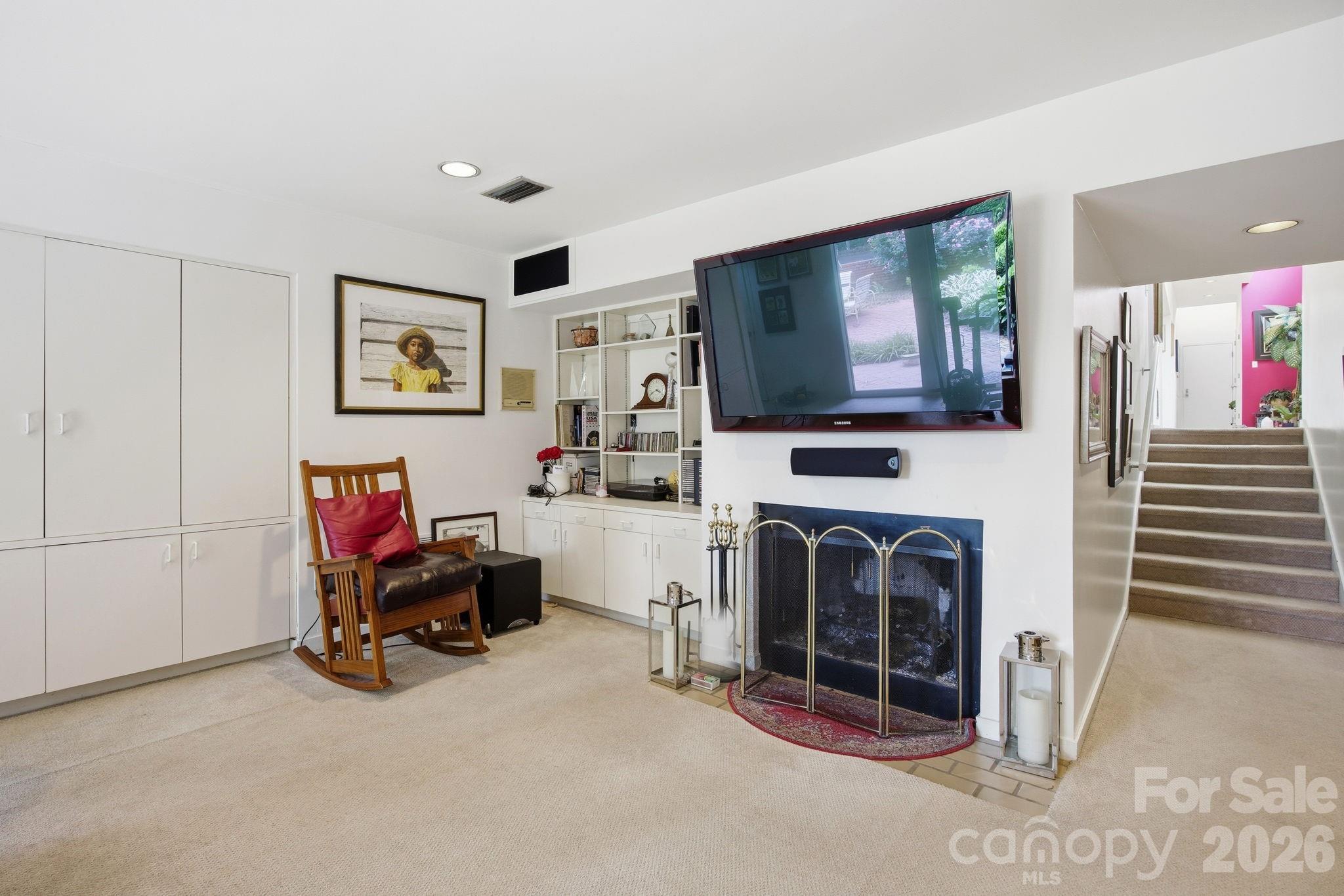 Photo 21 of 517 N Poplar Street, Charlotte, NC