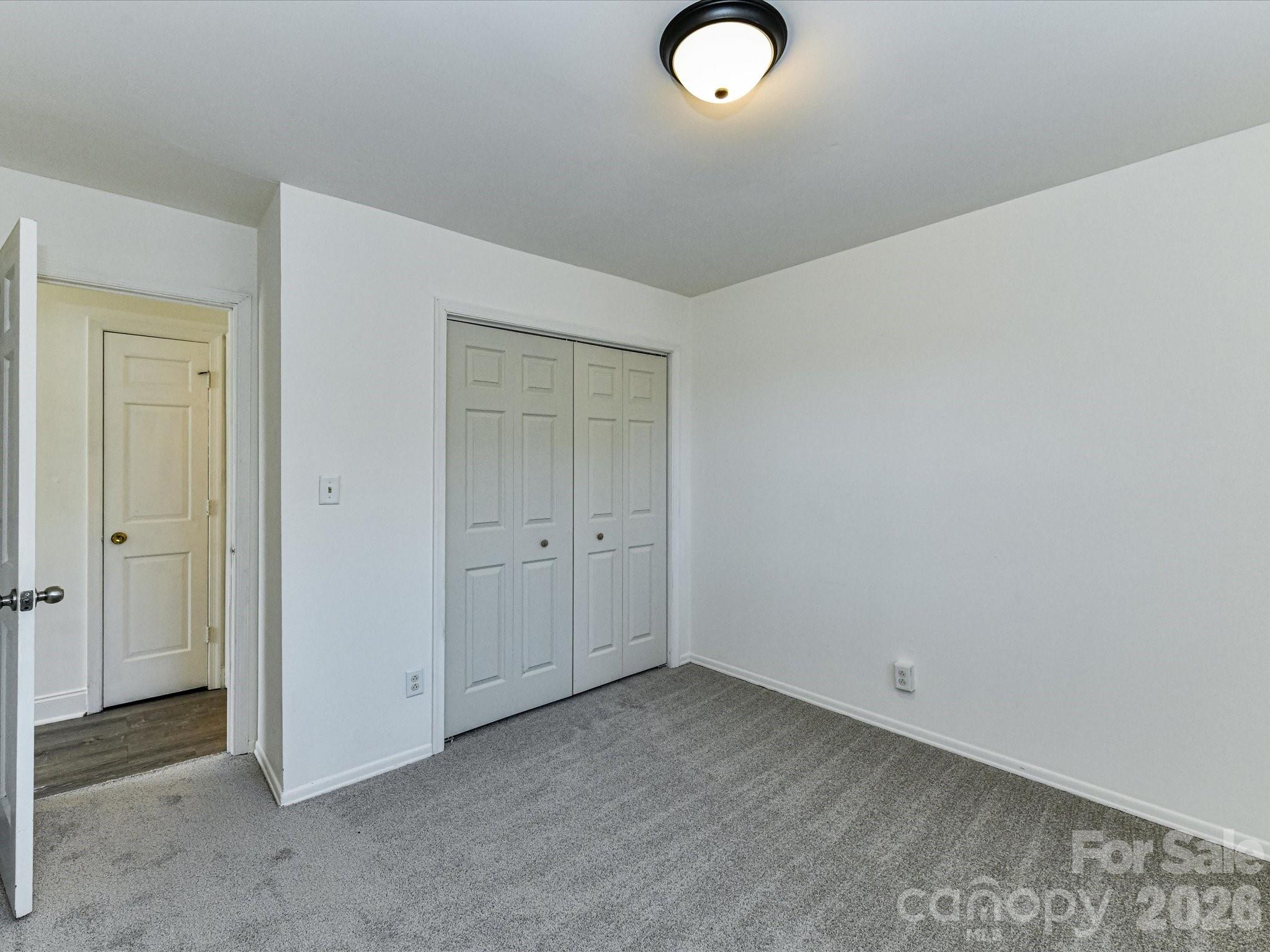 Photo 33 of 8322 Knights Bridge Road, Charlotte, NC