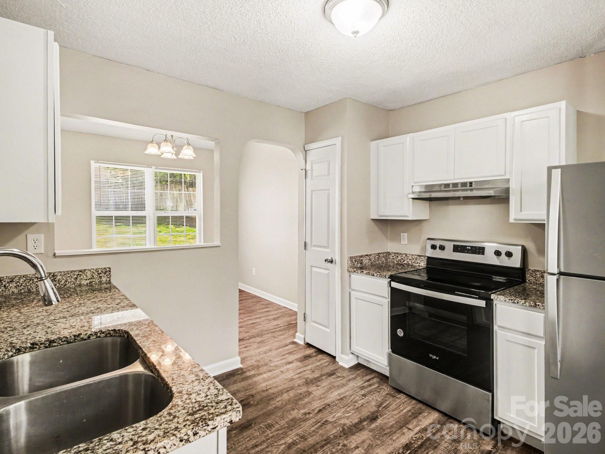 Photo 9 of 3744 Capps Hill Drive, Charlotte, NC