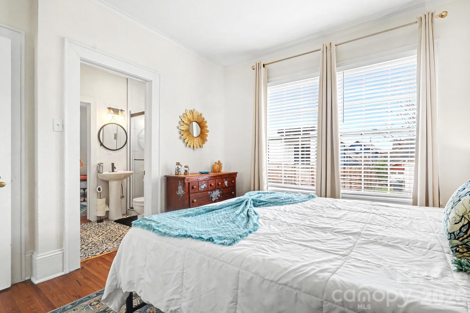 335 S Torrence Street, Charlotte, NC - photo 10 of 22