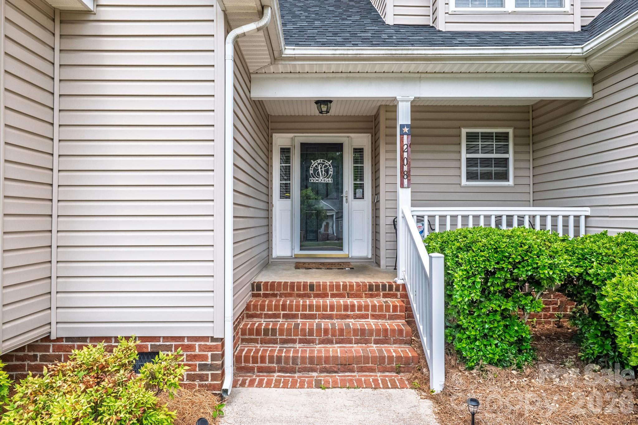 208 Deerfield Drive, Mount Holly, NC - photo 4 of 42