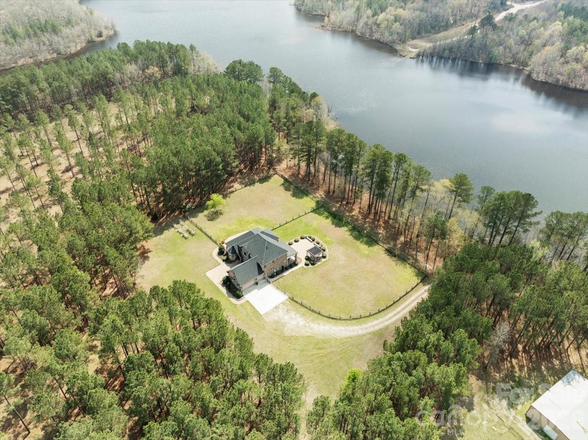 962 Miller Road, Jefferson, SC - photo 2 of 49