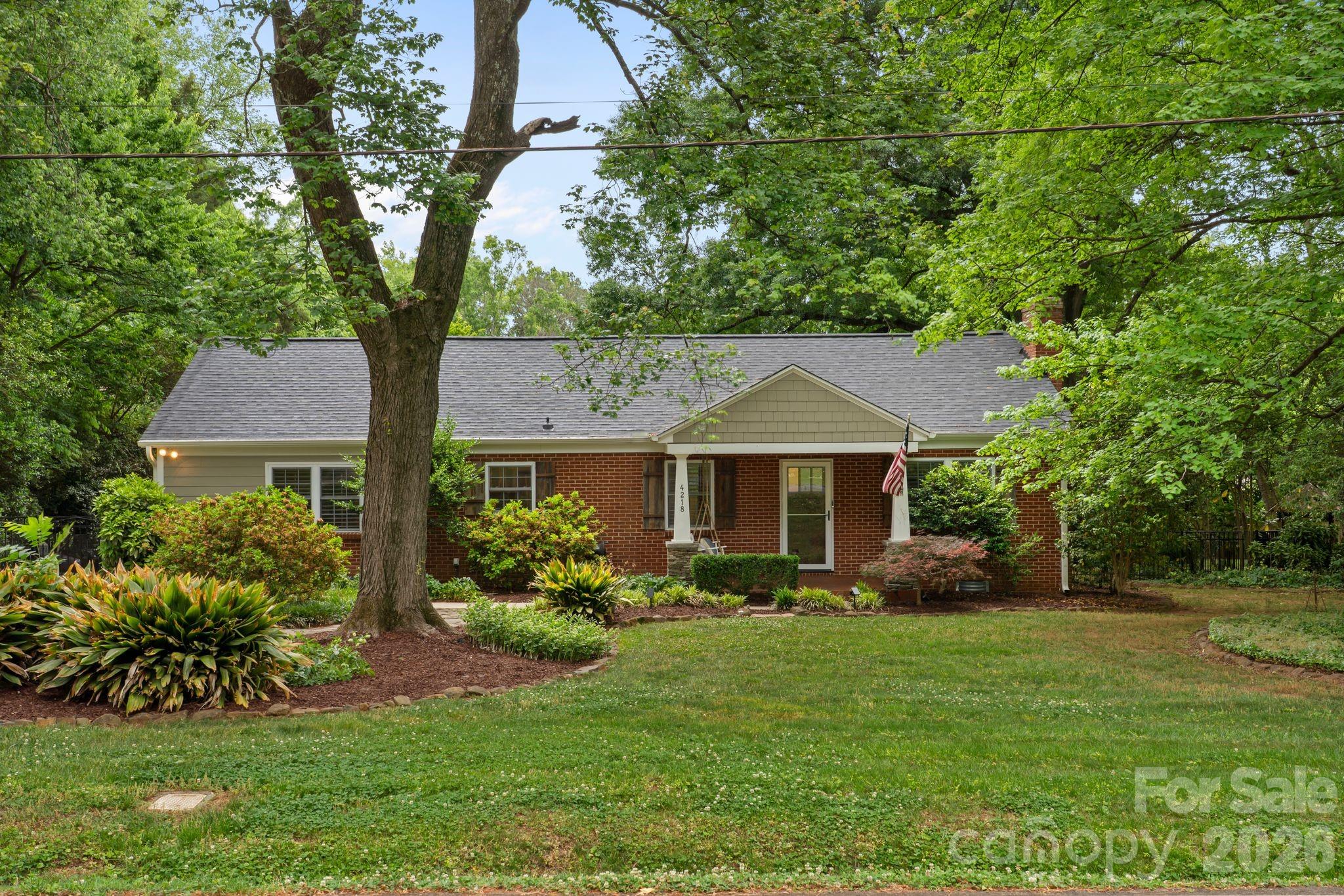 Photo 4 of 4218 Windemere Lane, Charlotte, NC