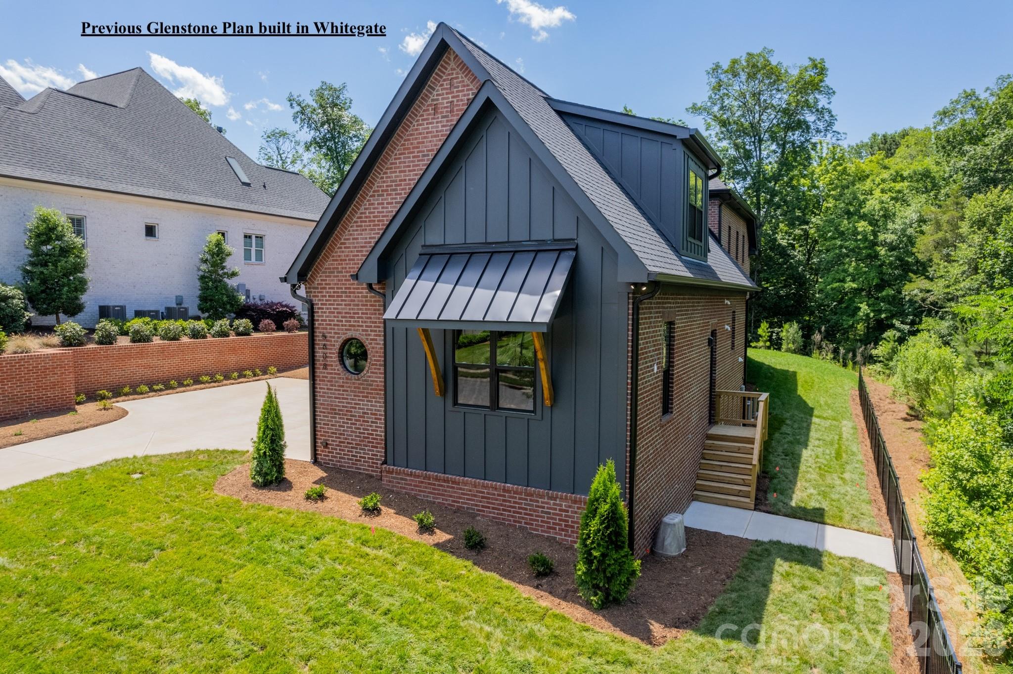 Home for sale at 7219 Alexander Road, Charlotte, NC — photo 3 of 11