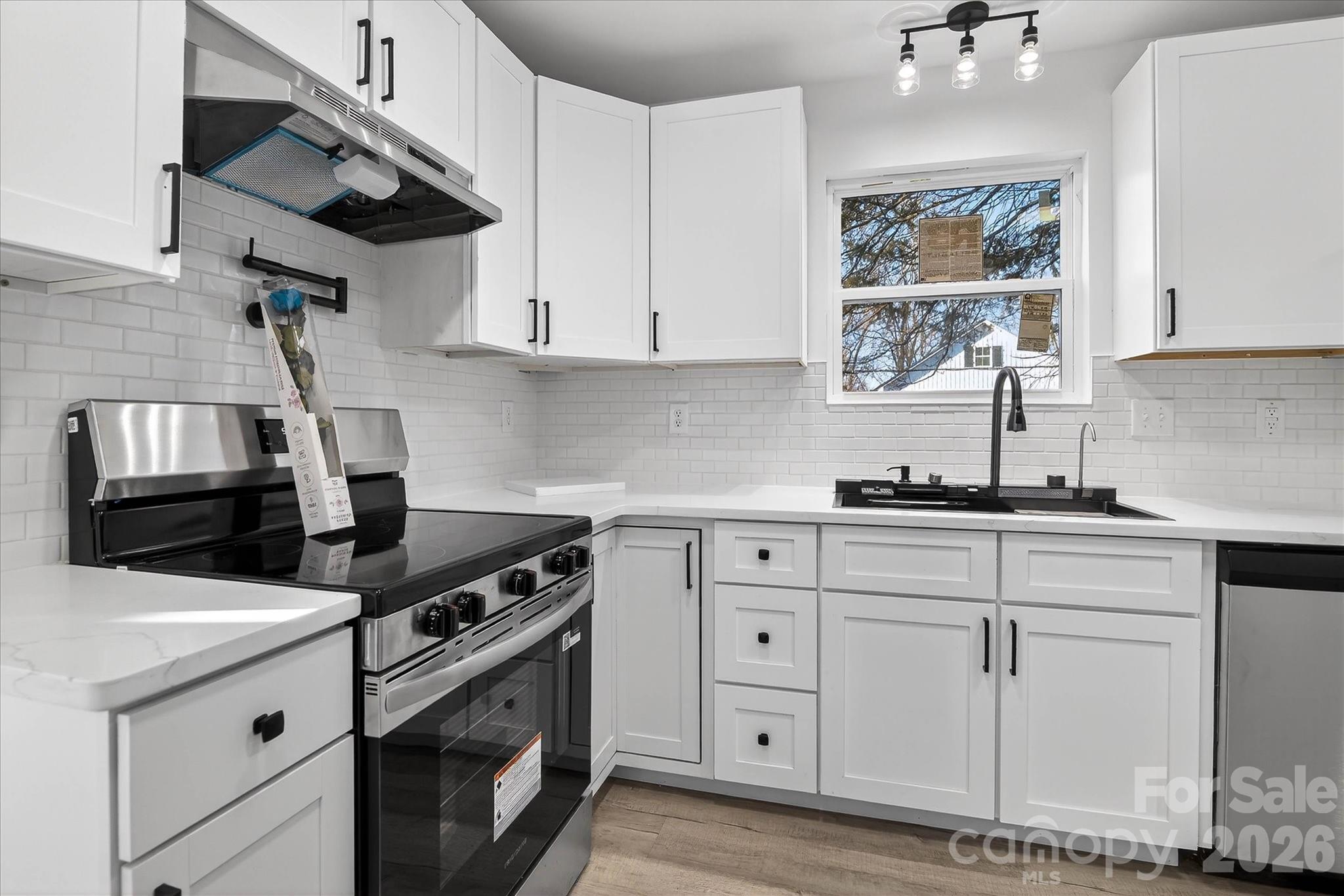 Photo 4 of 817 Mable Avenue, Kannapolis, NC