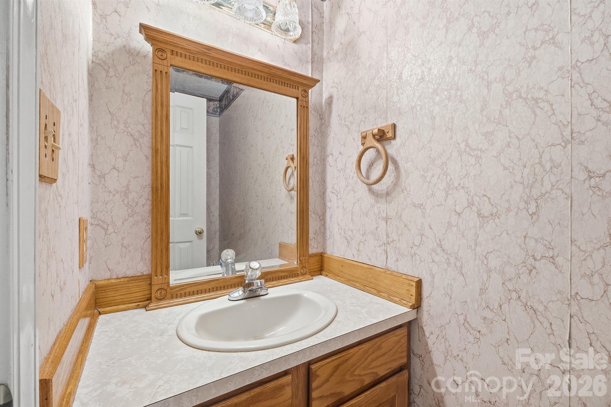 1227 Shirebourn None, Hickory, NC - photo 26 of 48