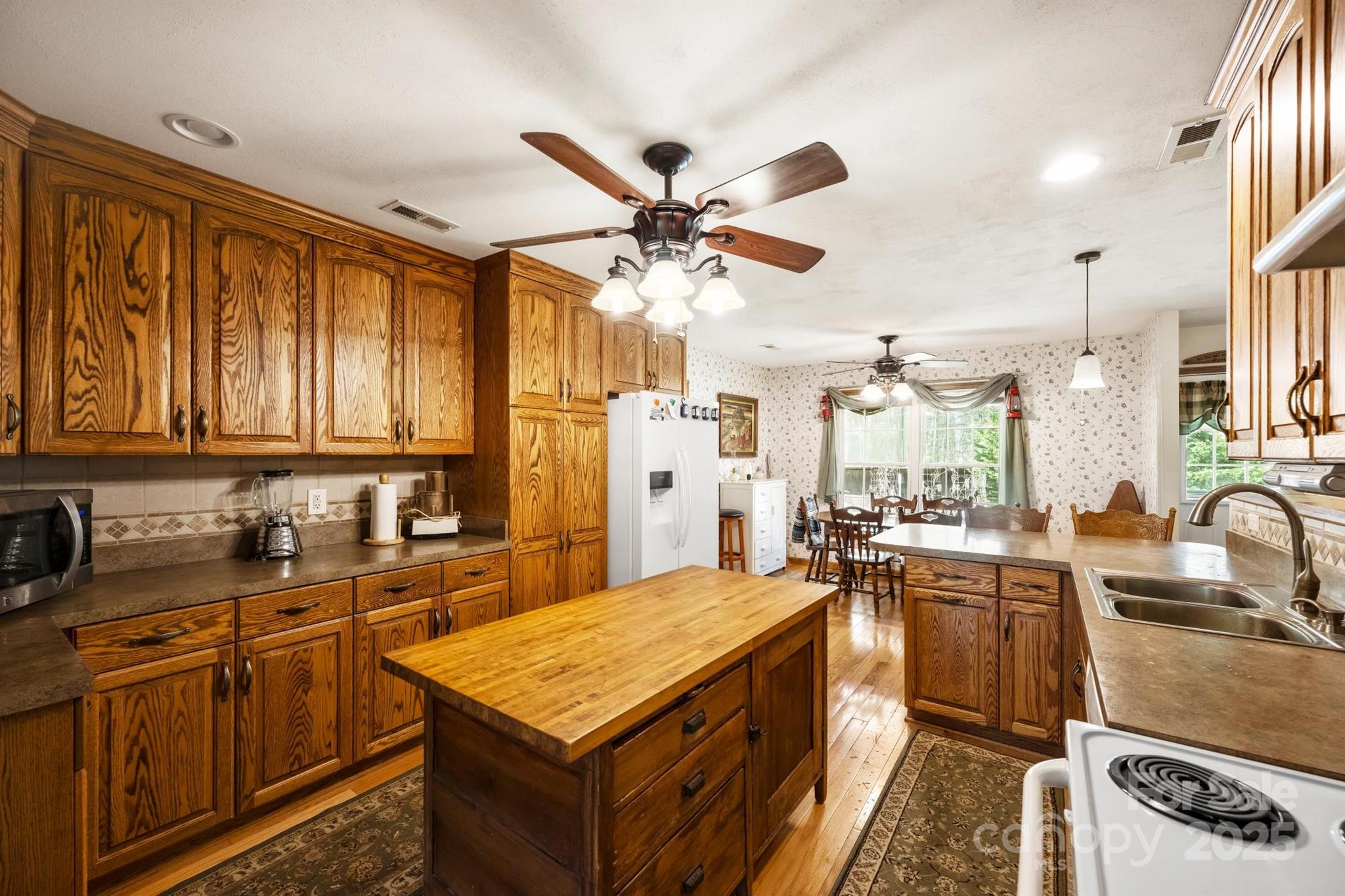 Photo 11 of 16415 Capps Road, Charlotte, NC