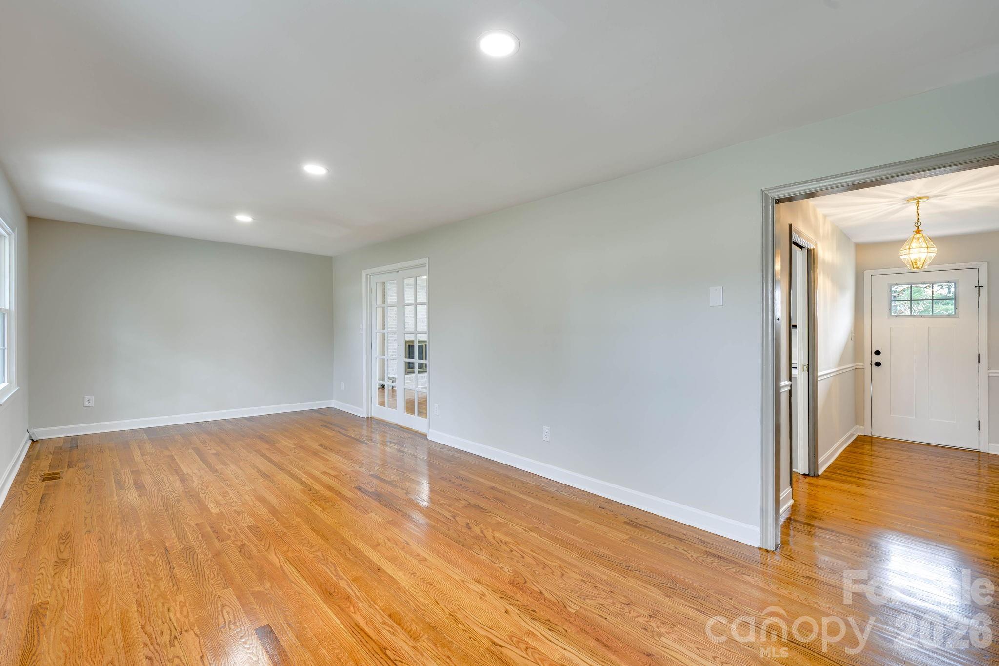 Photo 17 of 110 Scottsmoor Drive, Charlotte, NC