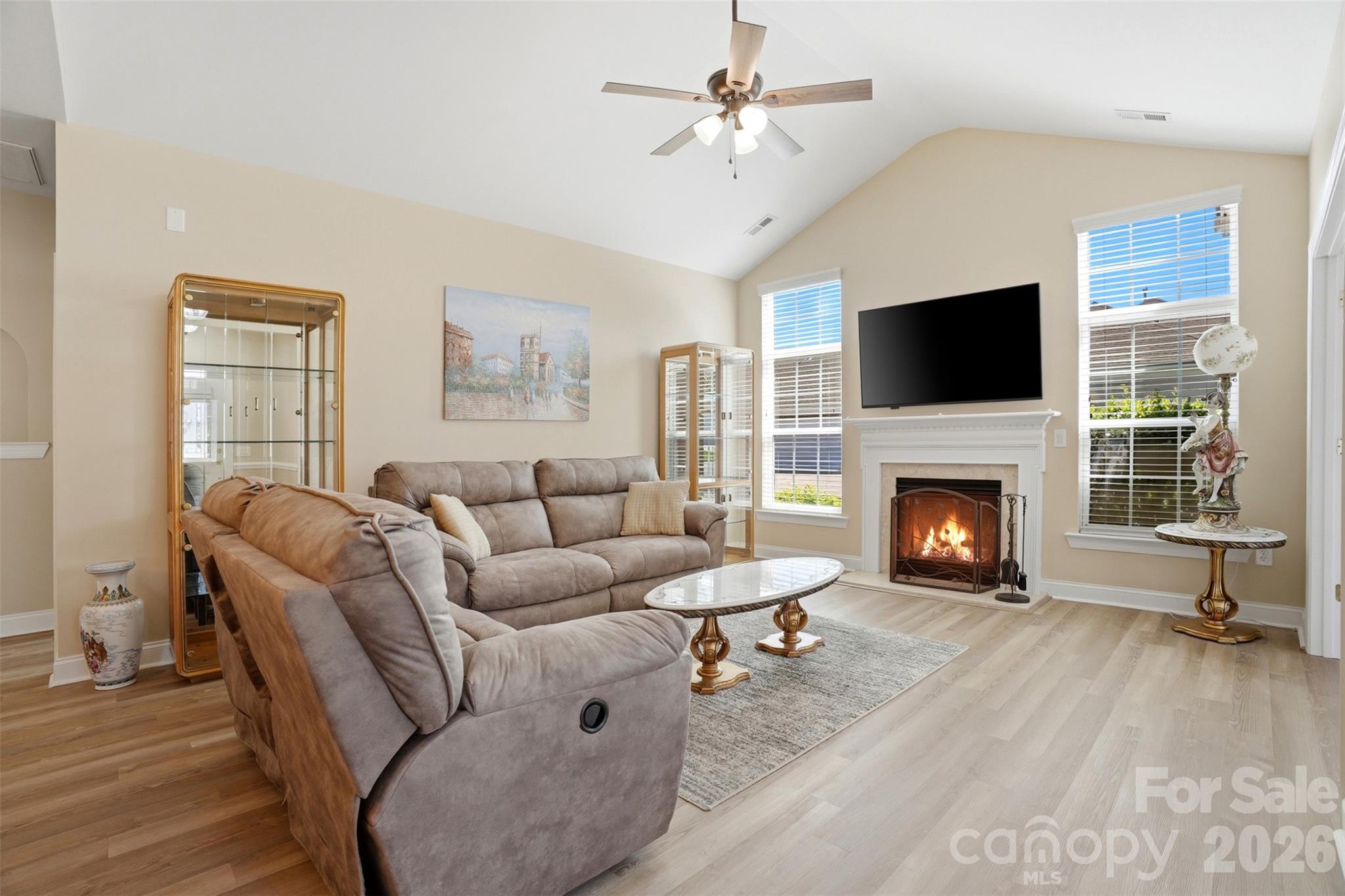 2118 N Castle Court, Matthews, NC - photo 6 of 37