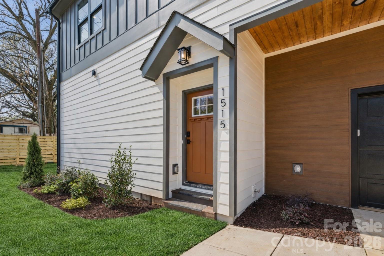 1515 N Caldwell Street, Charlotte, NC - photo 2 of 33