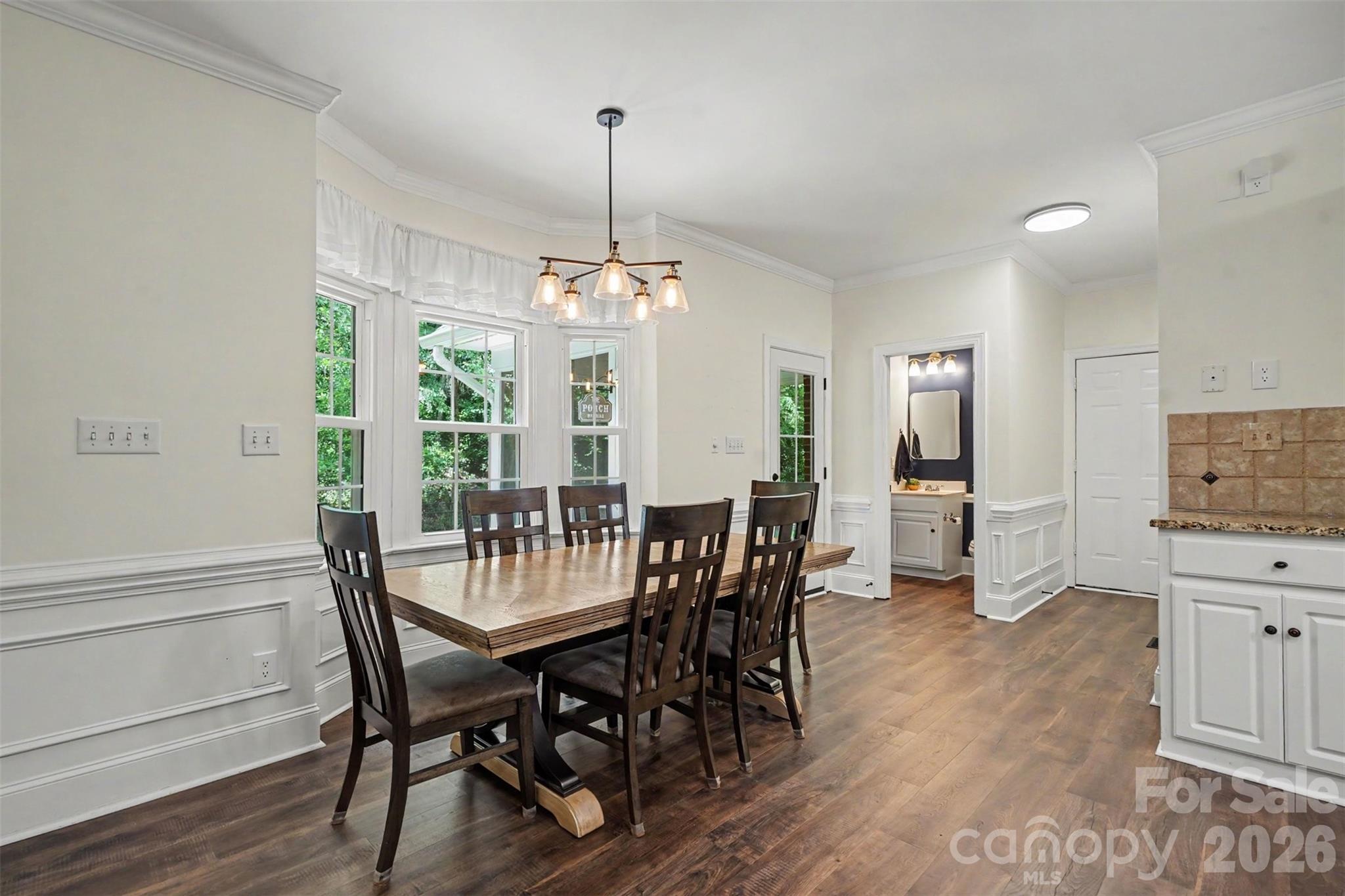 Photo 9 of 6128 Lake Providence Lane, Charlotte, NC