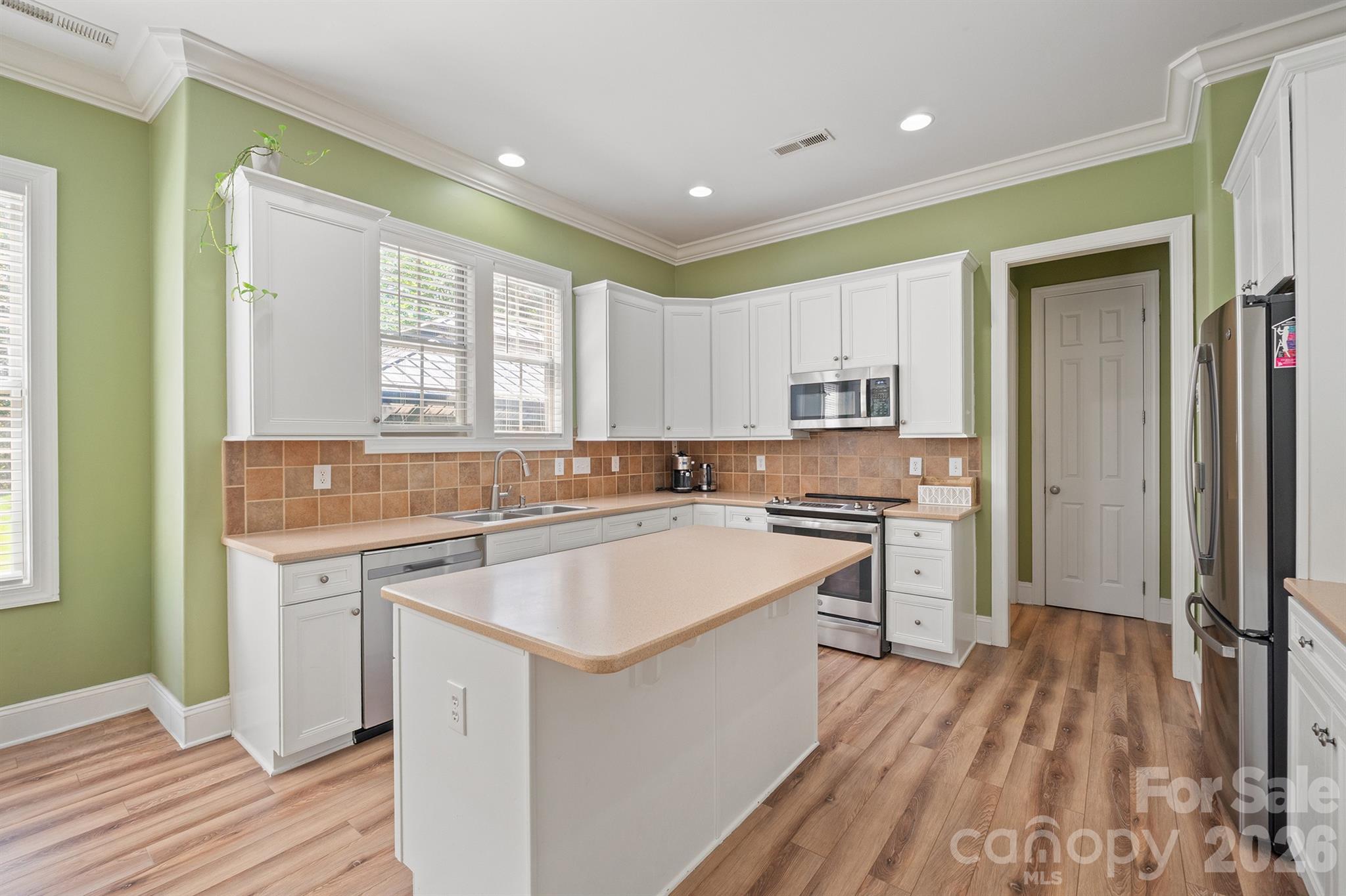 4109 Exbury Gardens Drive, Waxhaw, NC - photo 8 of 47