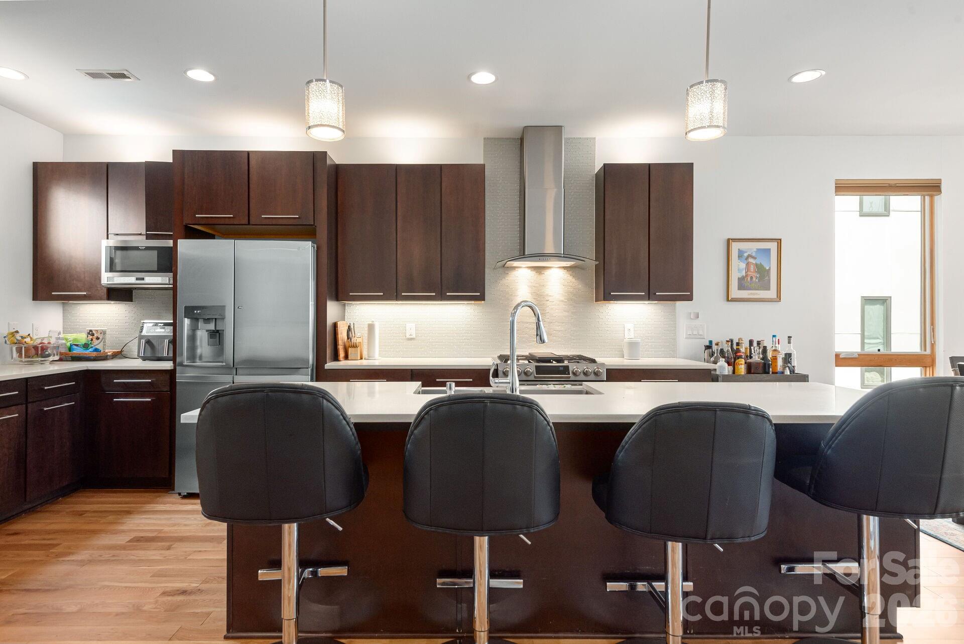 Photo 11 of 933 Westbrook DriveB, Charlotte, NC