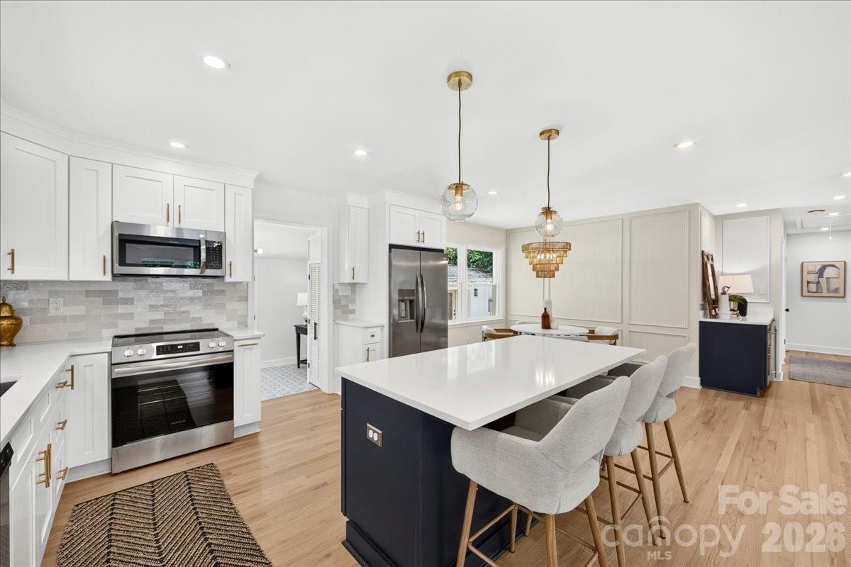 Photo 11 of 1924 Bentley Place, Charlotte, NC