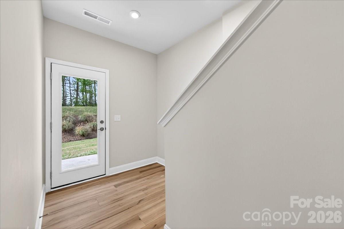 Photo 4 of 7925 Cedarsmith Court, Charlotte, NC