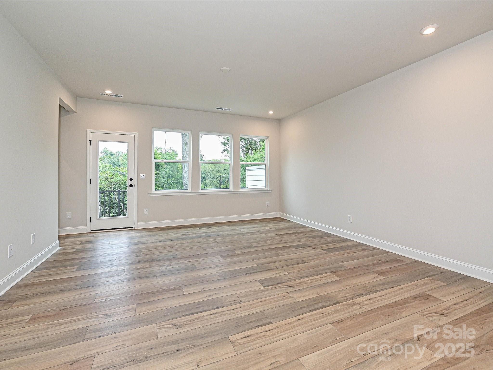 Photo 8 of 8034 Cedarsmith Court, Charlotte, NC