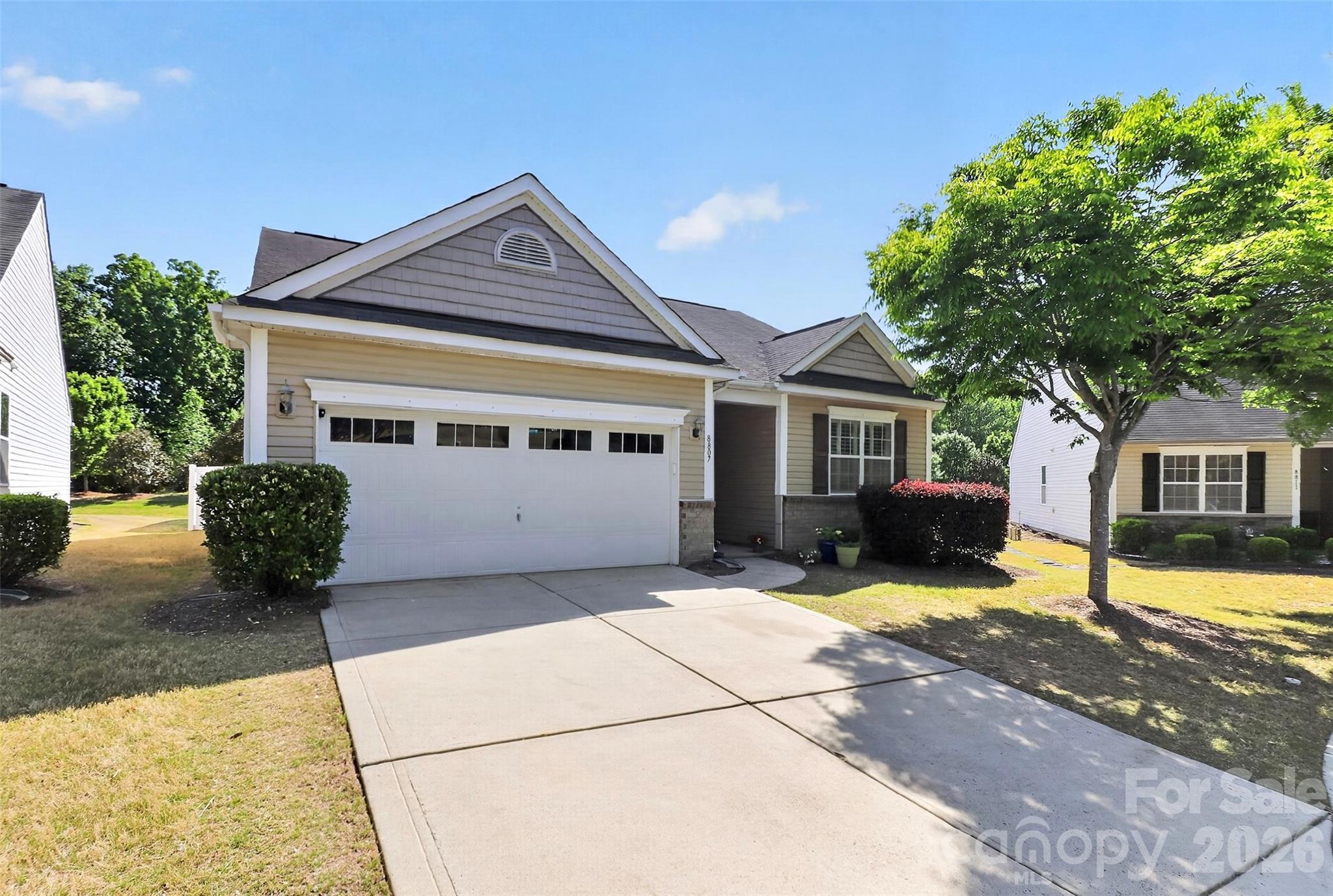 Photo 4 of 8807 Heartleaf Road, Charlotte, NC
