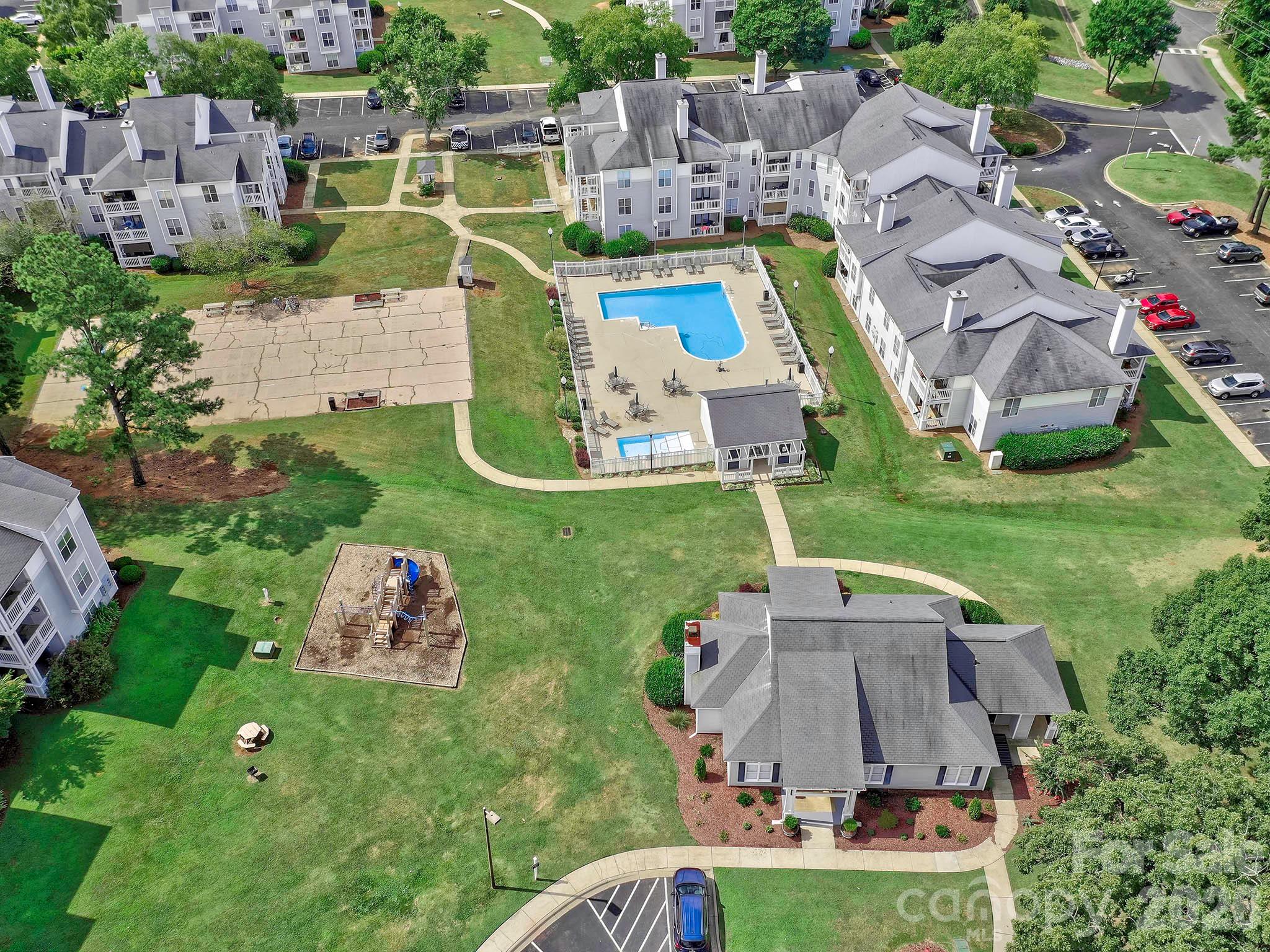 915 Emma Kate Court, Lake Wylie, SC - photo 39 of 42
