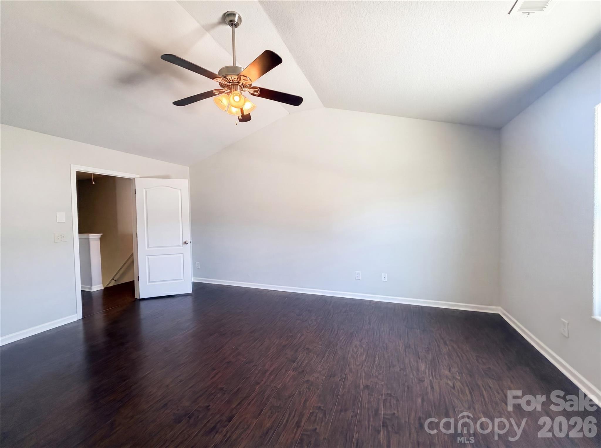 Photo 9 of 4034 Rosfield Drive, Charlotte, NC