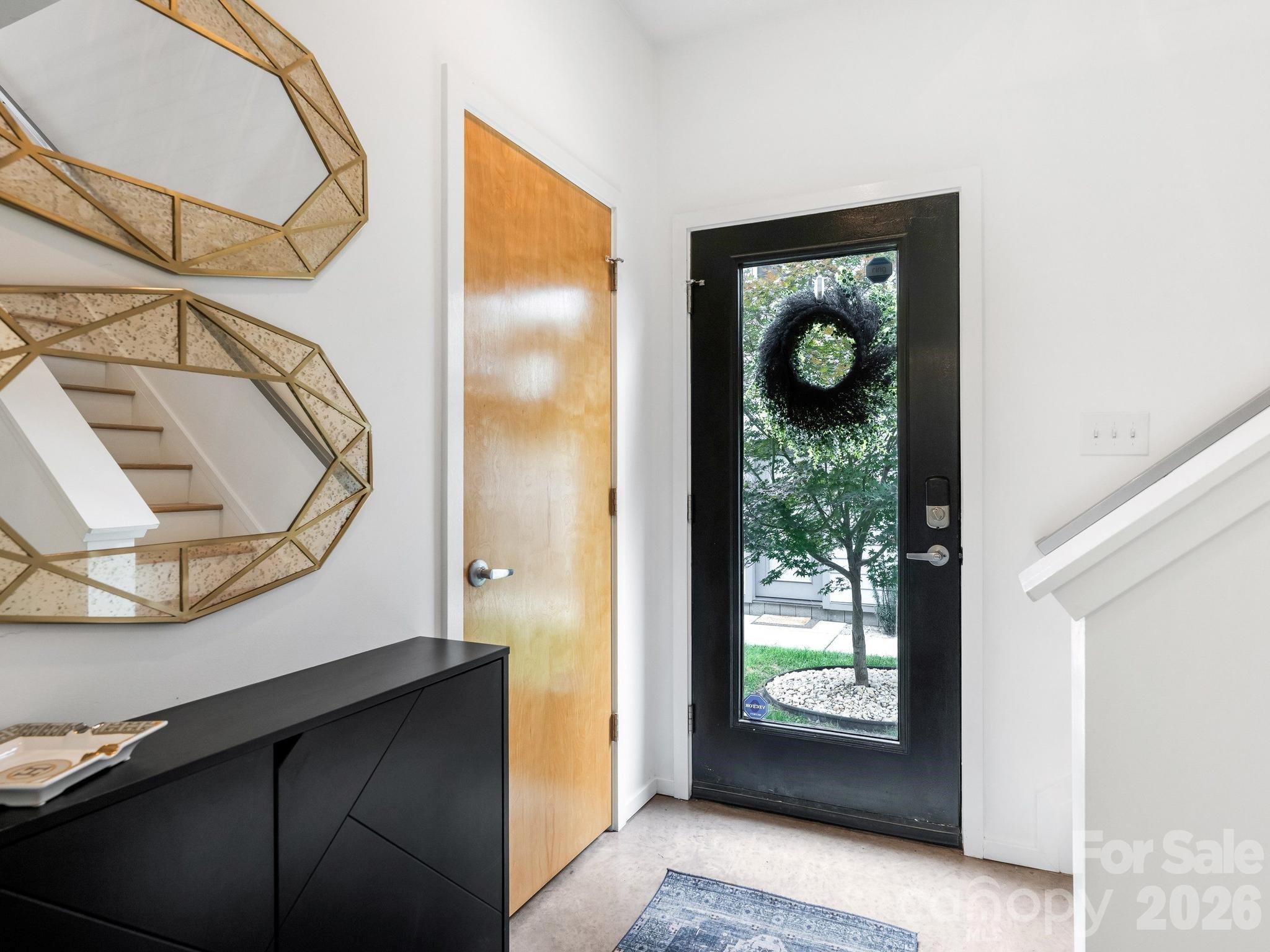 Photo 3 of 915 Westbrook Drive, Charlotte, NC