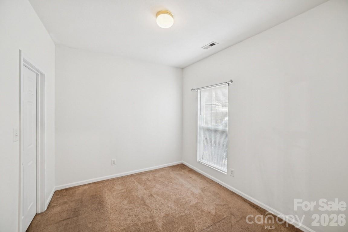Photo 18 of 2731 Meadow Knoll Drive, Charlotte, NC