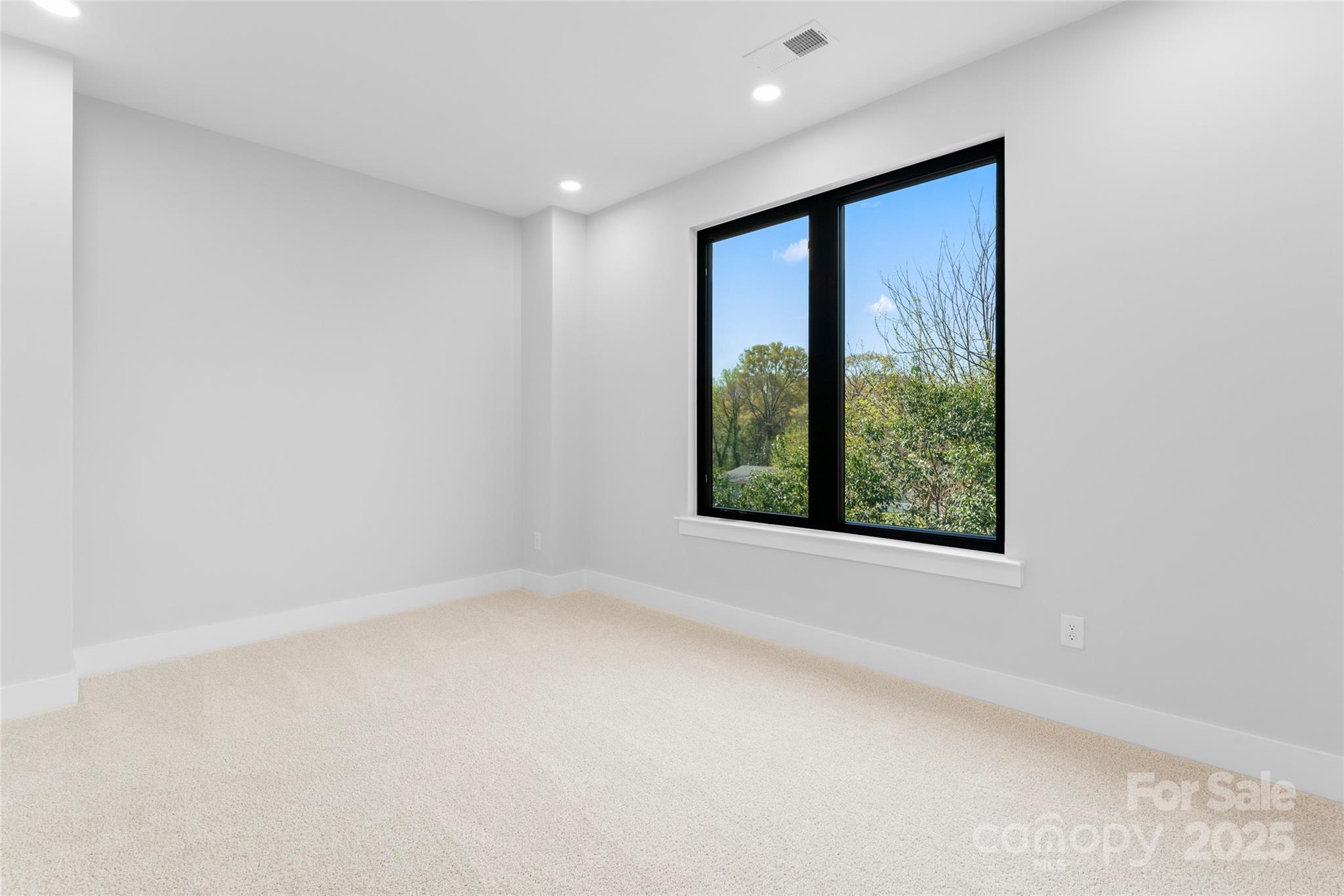 Photo 11 of 3453 Byrnes Street, Charlotte, NC