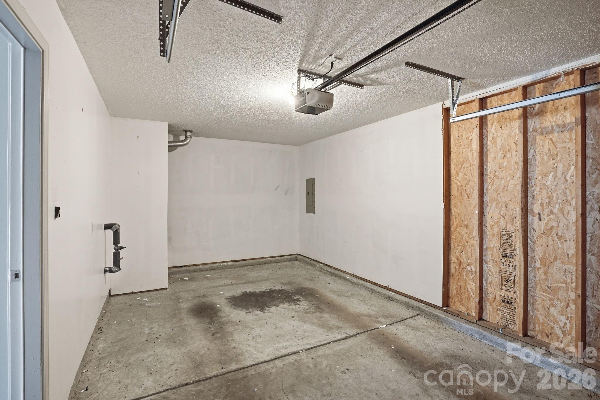 Photo 35 of 836 Almora Drive, Charlotte, NC