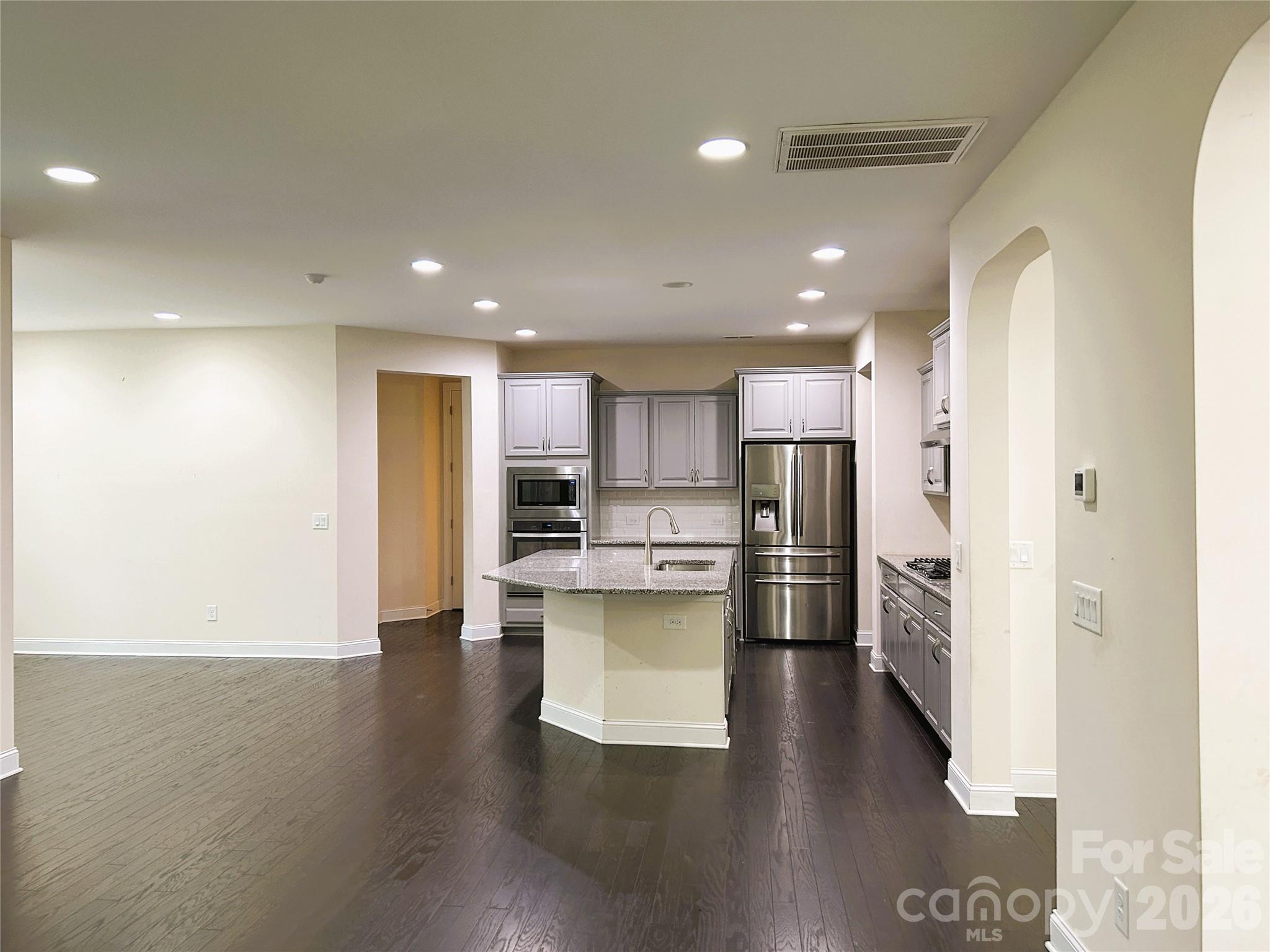 Photo 9 of 9015 Manor Oak Court, Charlotte, NC