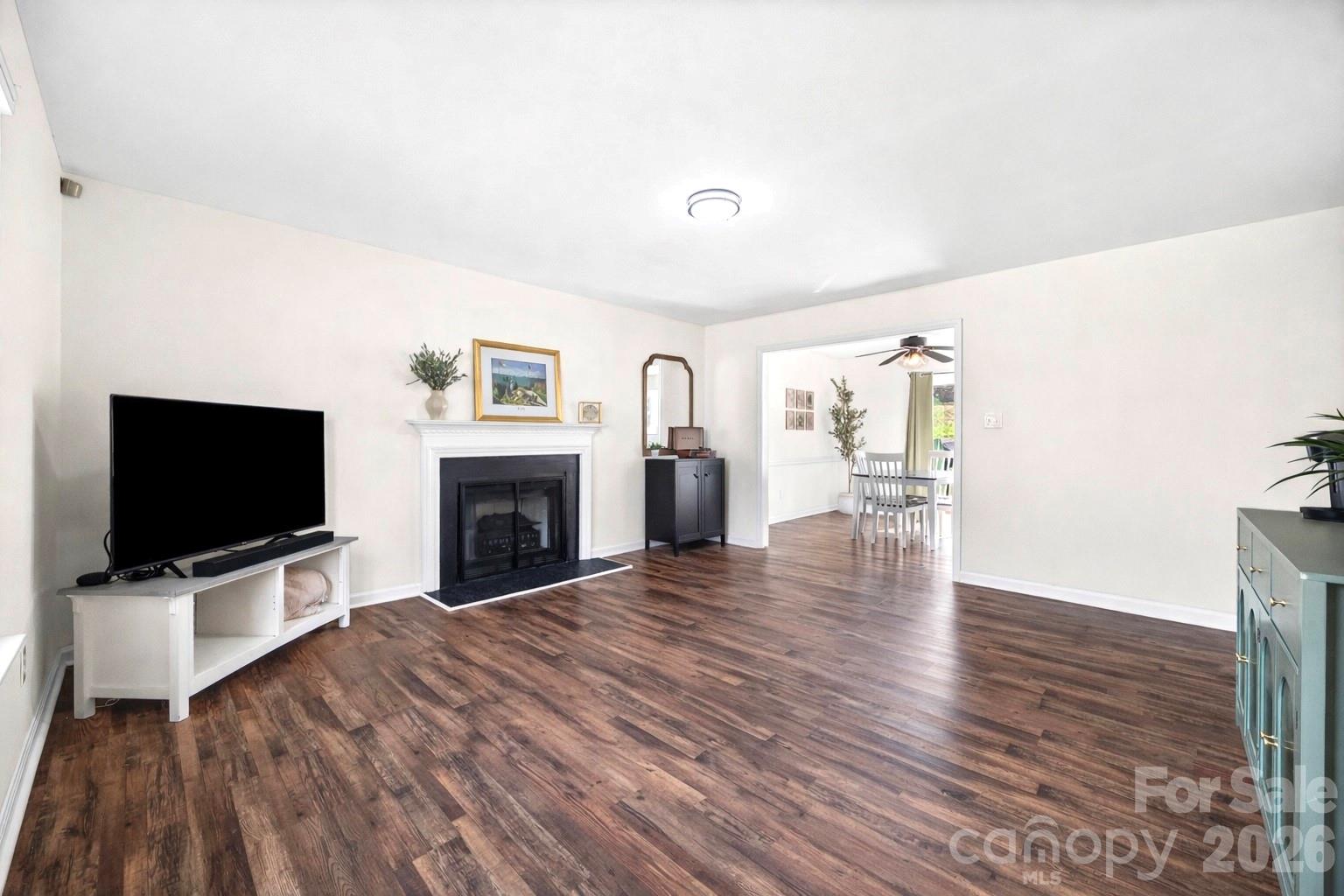 Photo 3 of 6104 Sunbridge Court, Charlotte, NC