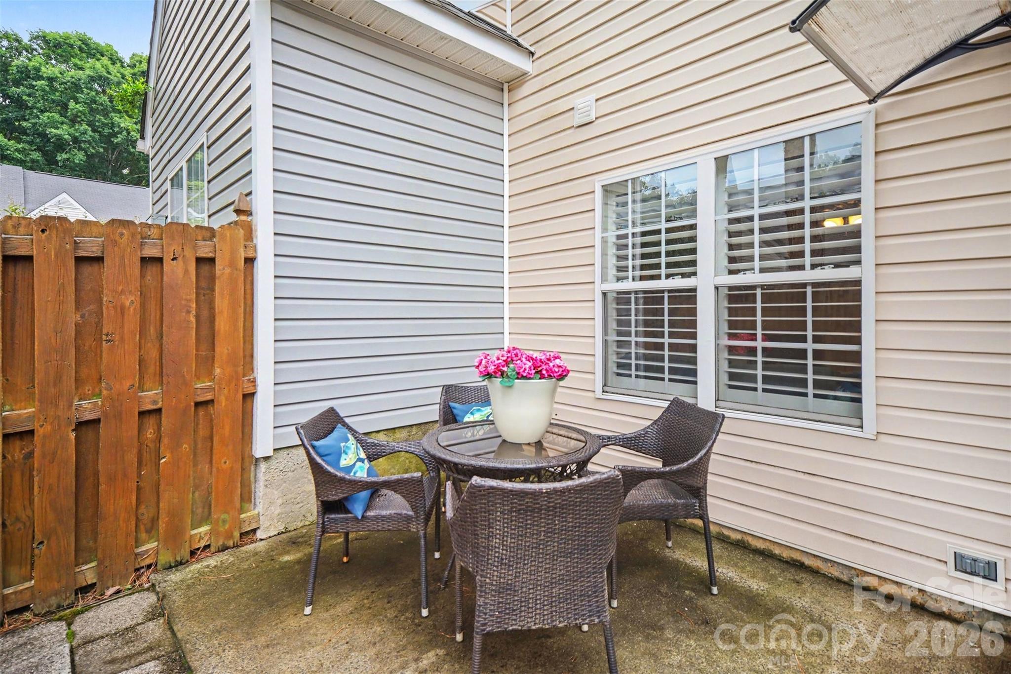 Photo 23 of 9725 Mattforest Circle, Charlotte, NC