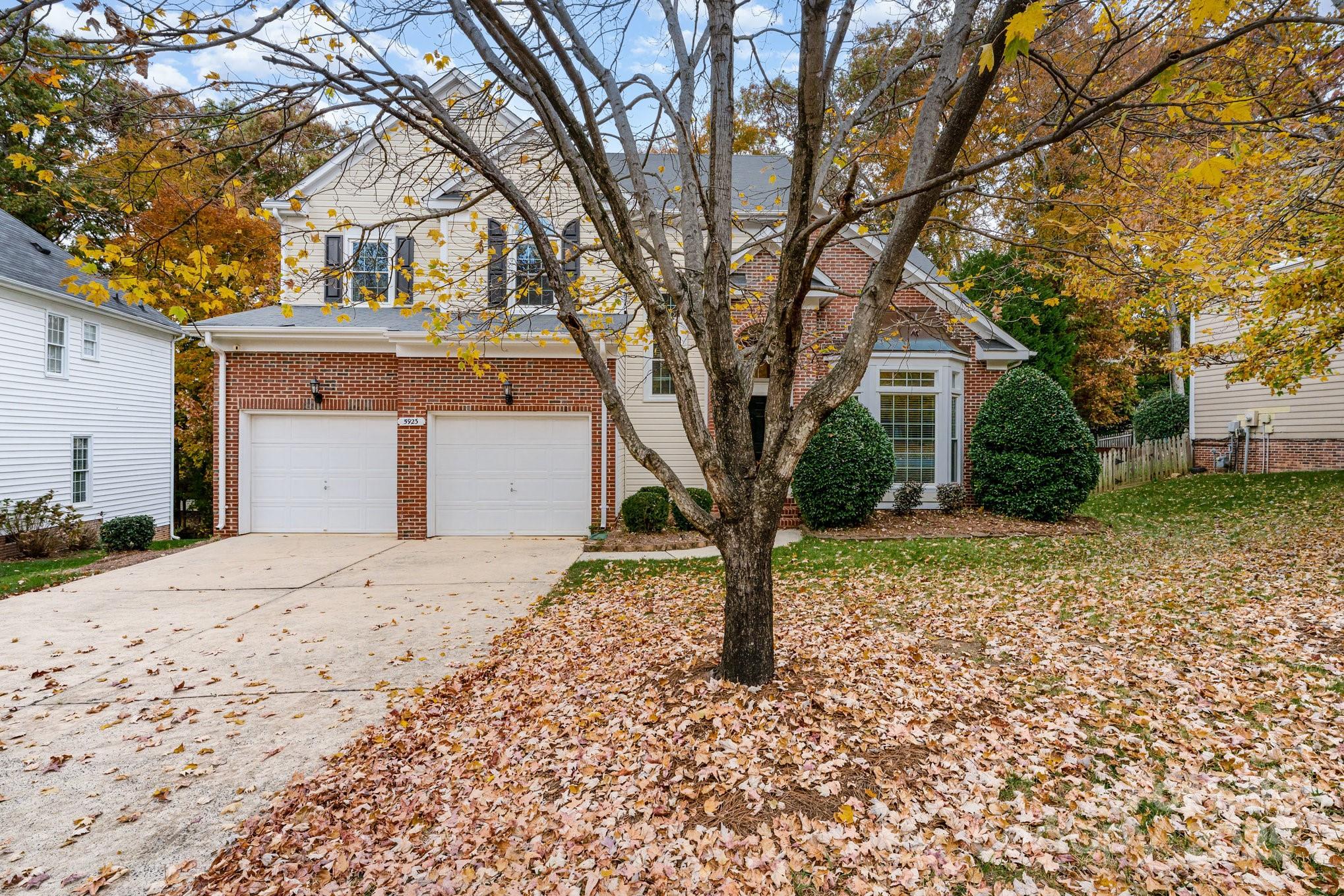 Photo 3 of 5923 Swanston Drive, Charlotte, NC