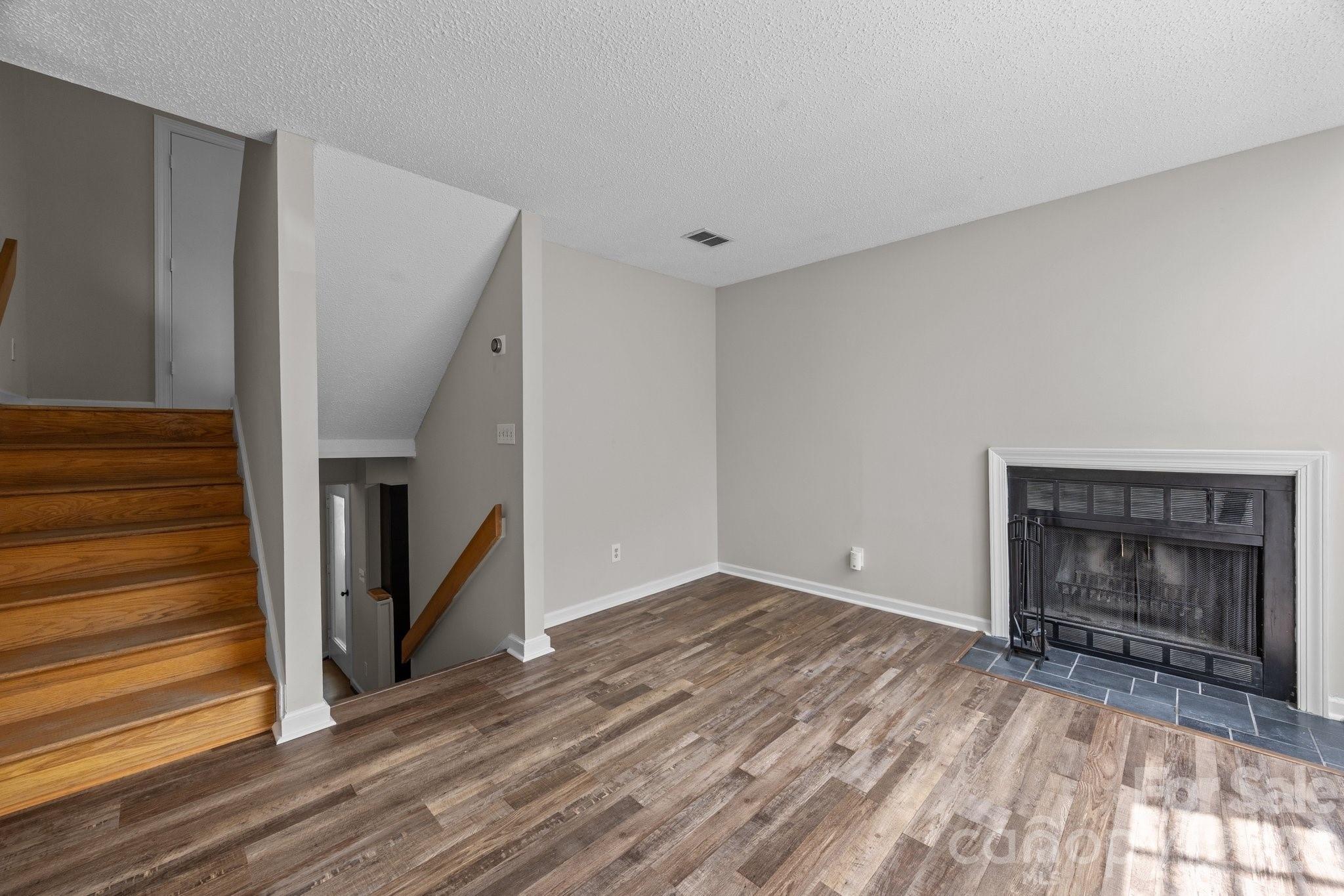 Photo 5 of 415 W 7th StreetH, Charlotte, NC