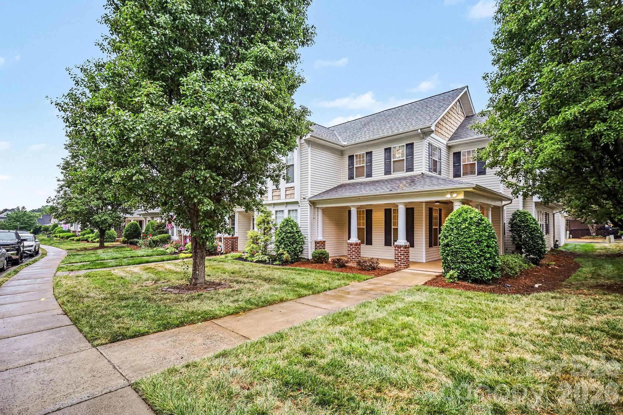 Photo 3 of 2065 Gable Way Lane, Matthews, NC