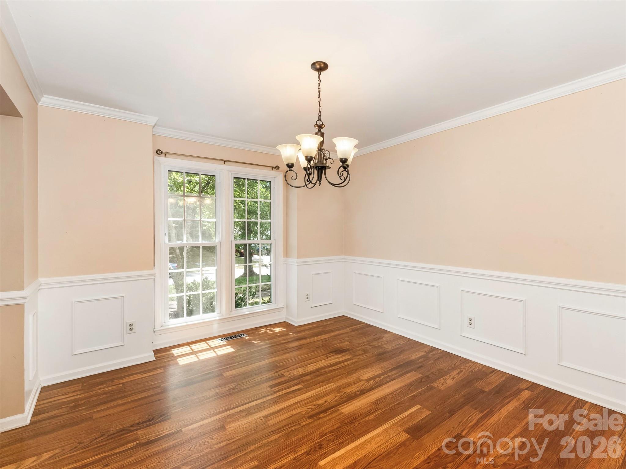 Home for sale at 14437 Raynham Drive, Charlotte, NC — photo 5 of 41