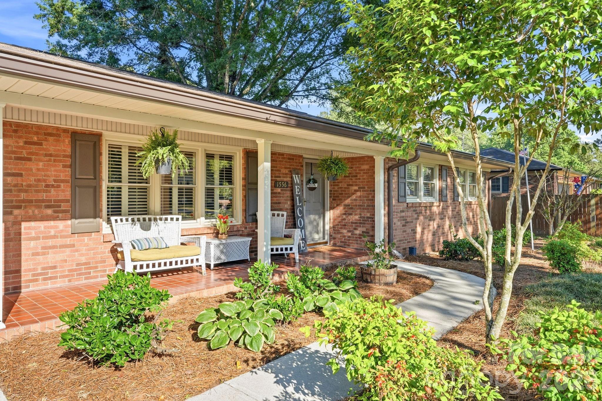Photo 4 of 1556 Nottingham Drive, Newton, NC