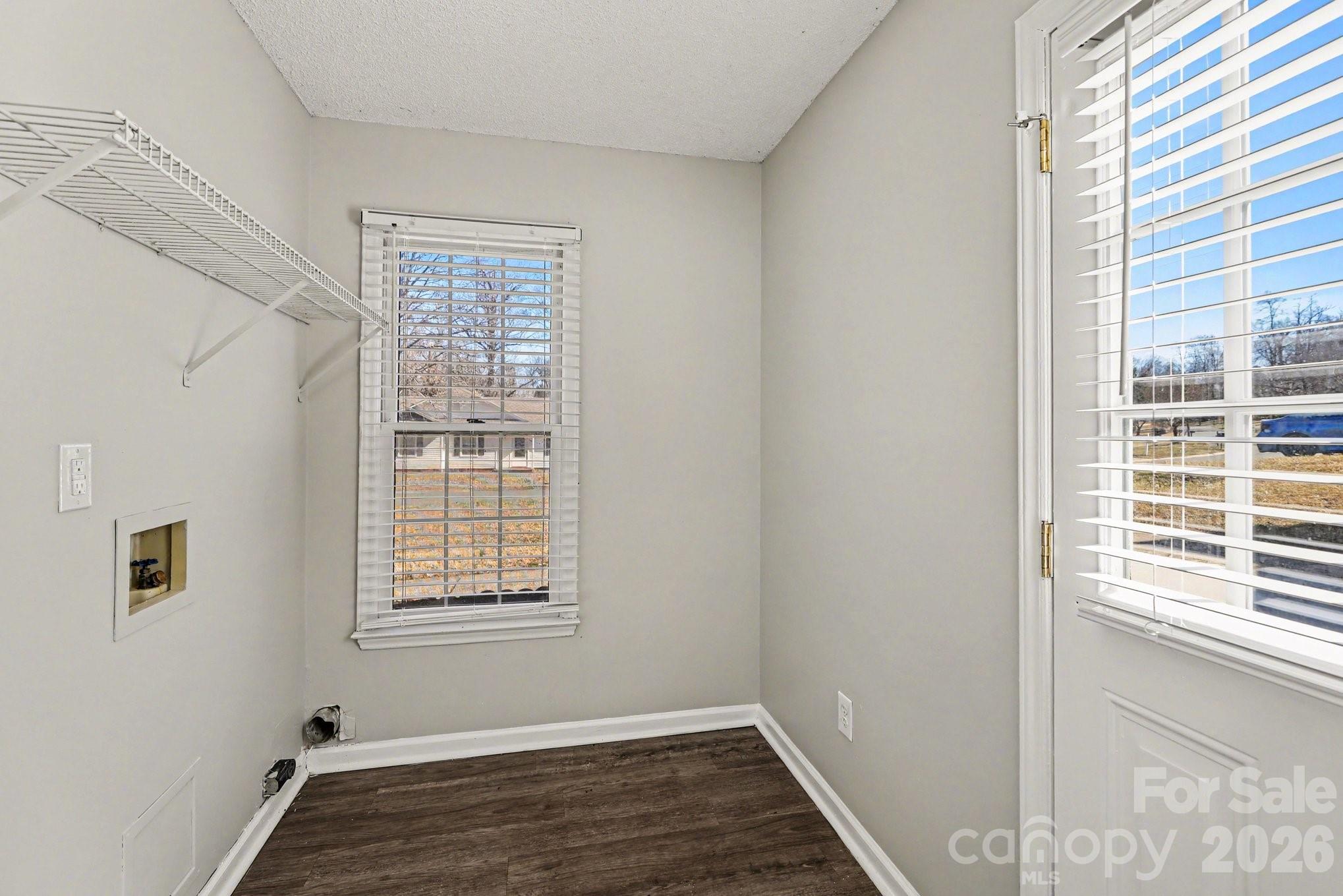 Photo 9 of 5932 Scots Bluff Drive, Charlotte, NC