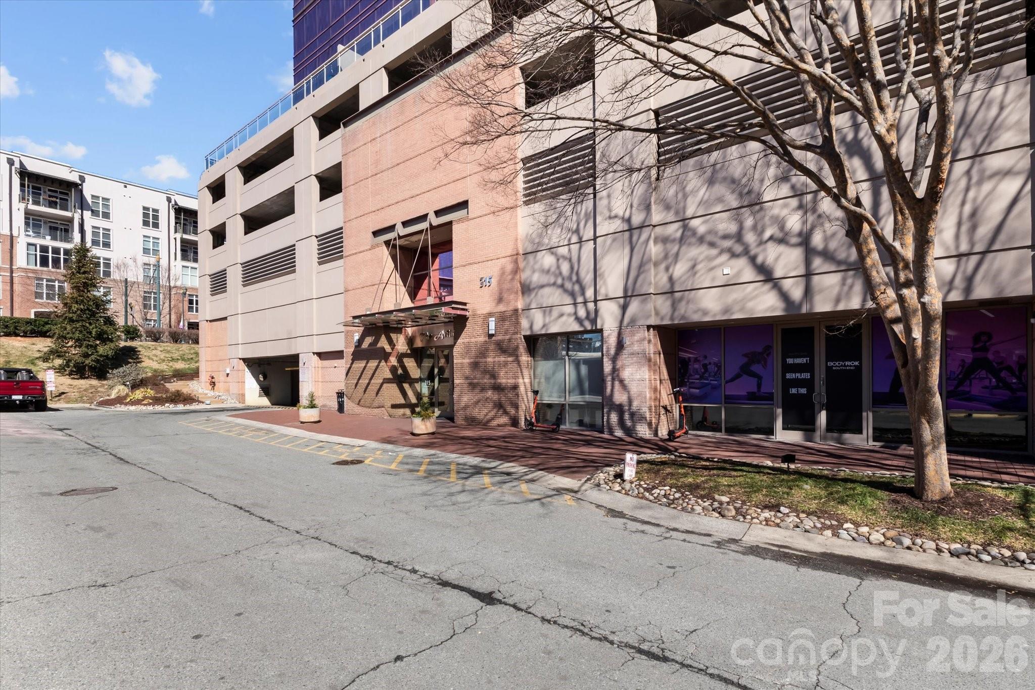 Photo 36 of 315 Arlington Avenue906, Charlotte, NC