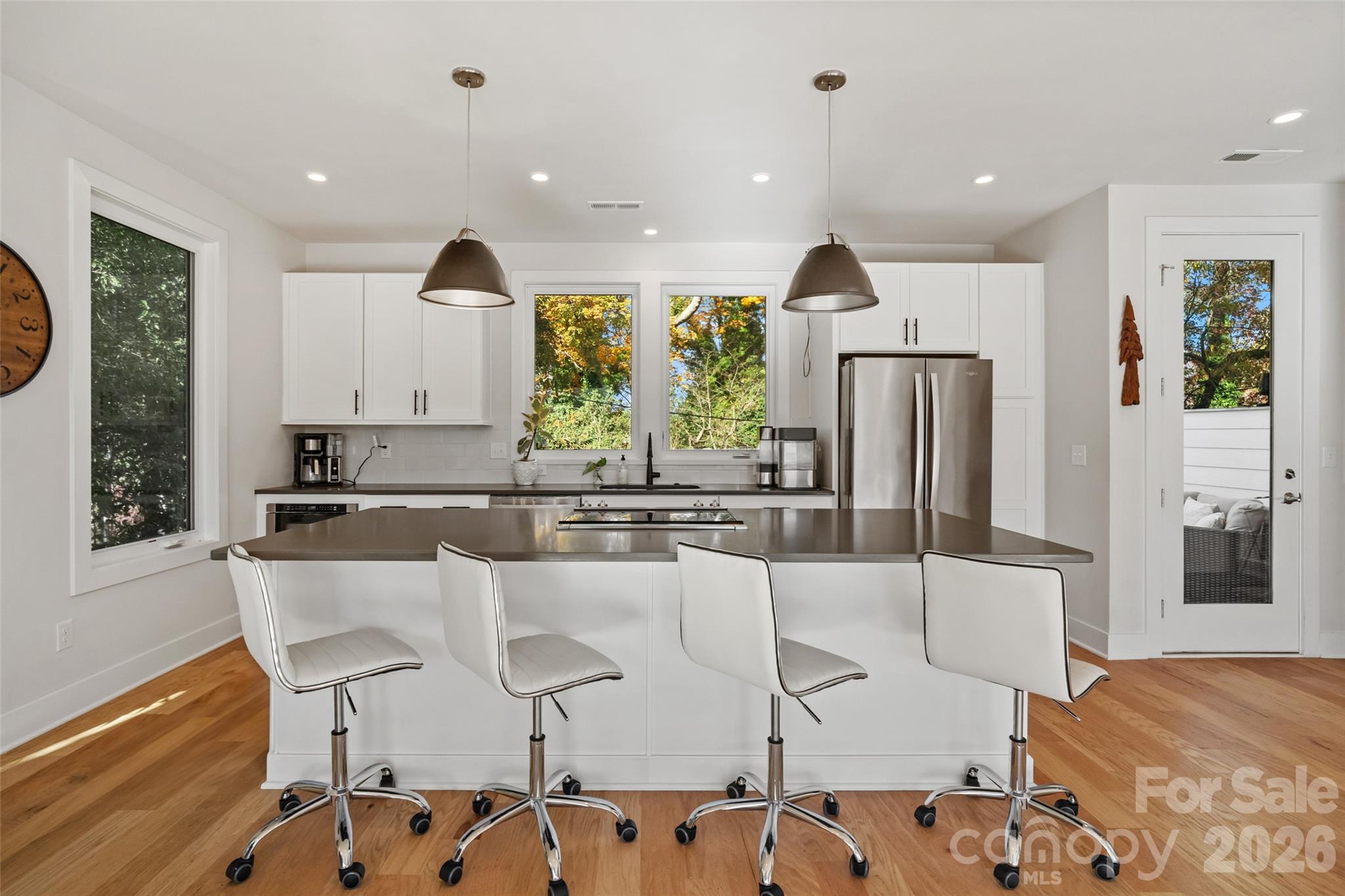 Photo 3 of 1549 Pinecrest Avenue, Charlotte, NC