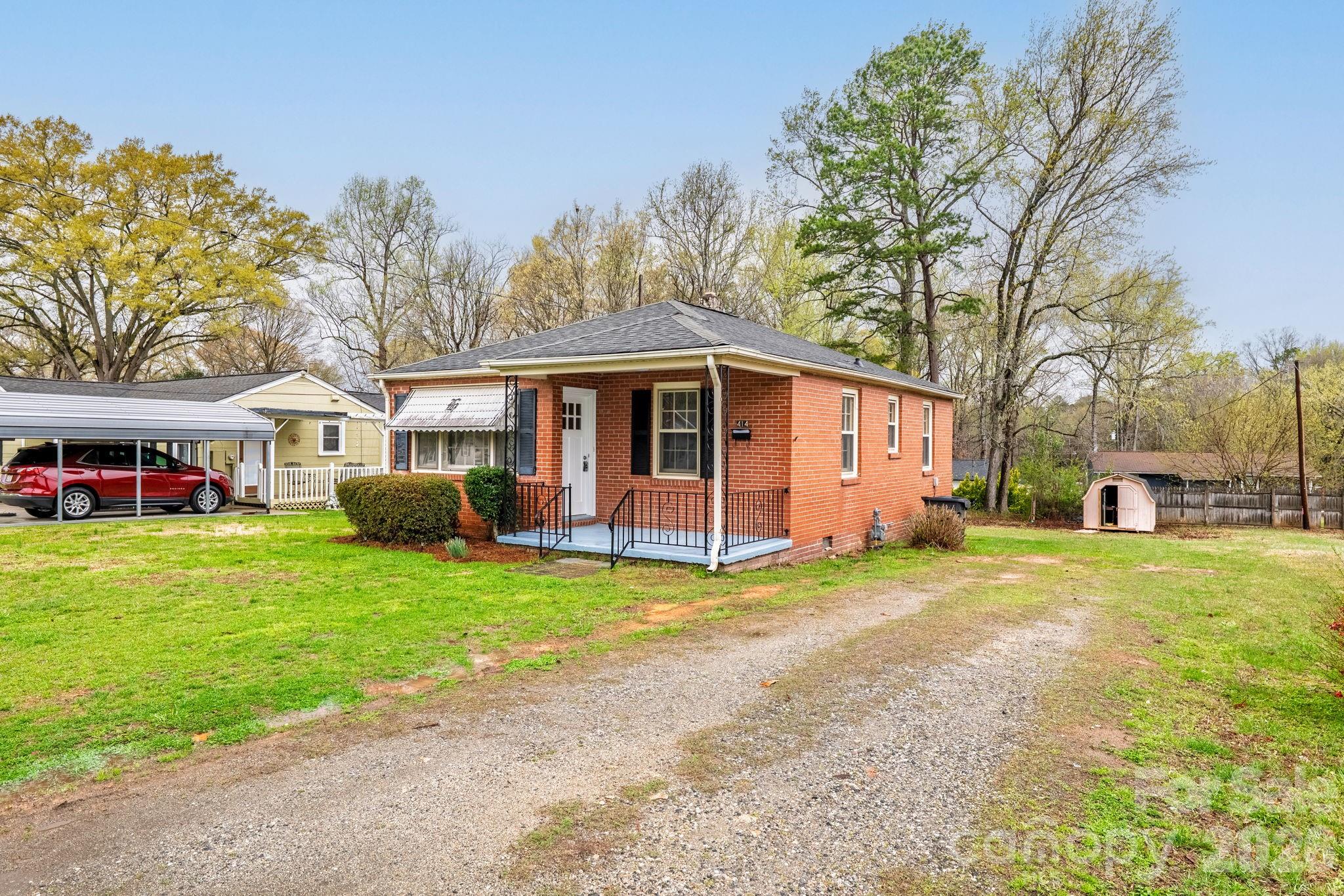 Photo 4 of 414 Ridge Street, Stanley, NC