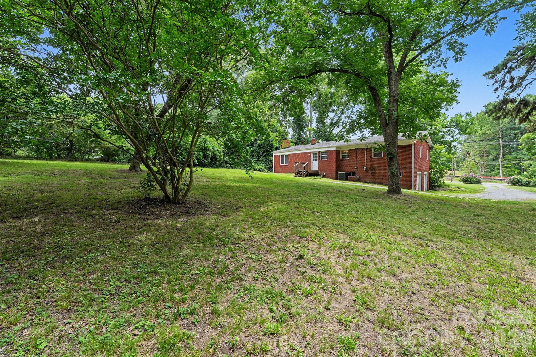 Home for sale at 6931 Robinson Church Road, Charlotte, NC — photo 19 of 25