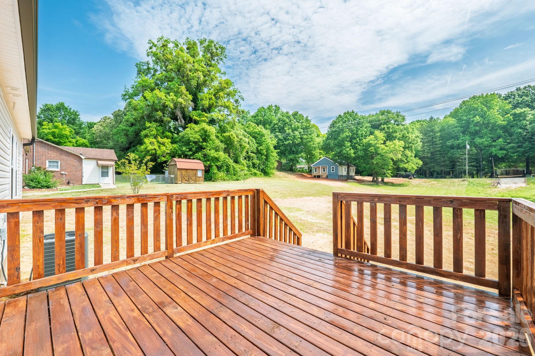 402 Pine Grove Avenue, Cherryville, NC - photo 6 of 37