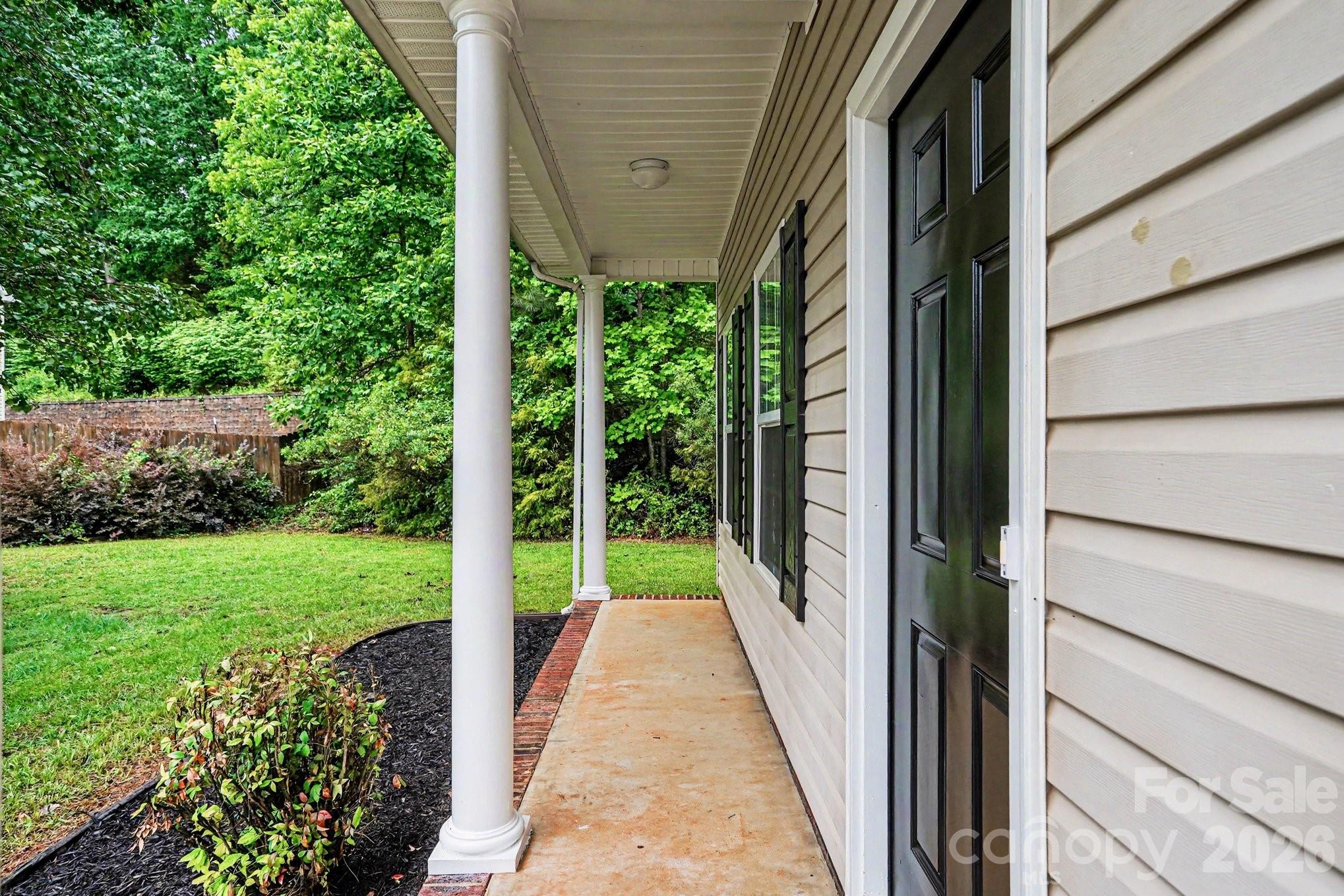 Photo 3 of 6116 Firethorne Lane, Concord, NC