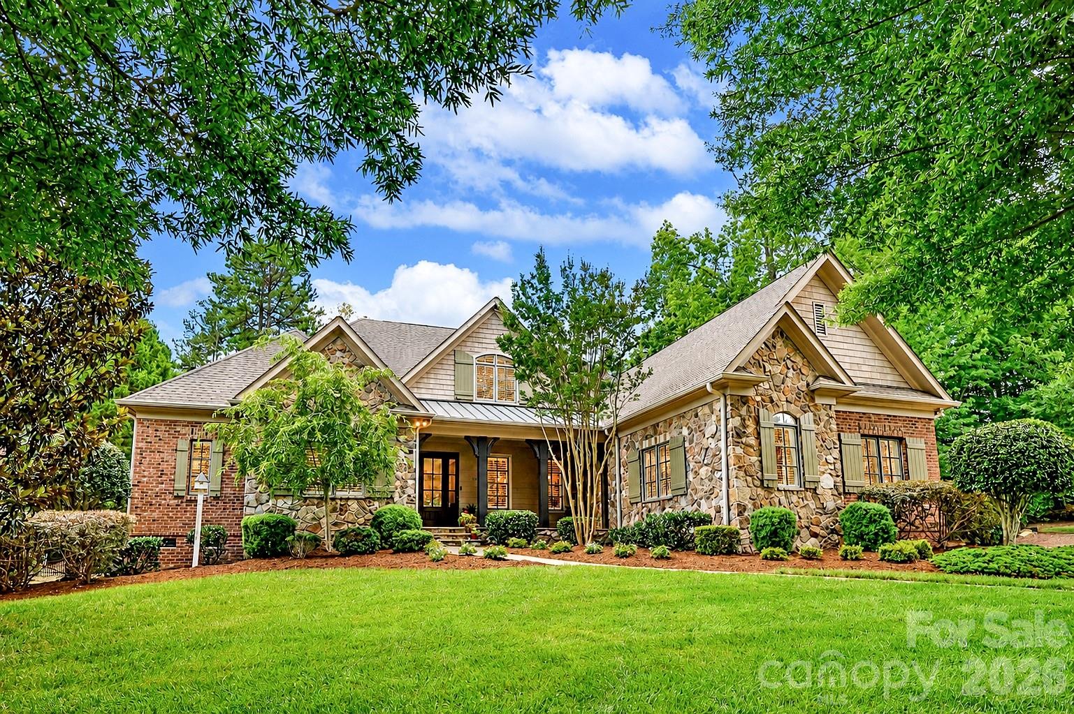 508 Hideaway Ridge Court, Matthews, NC