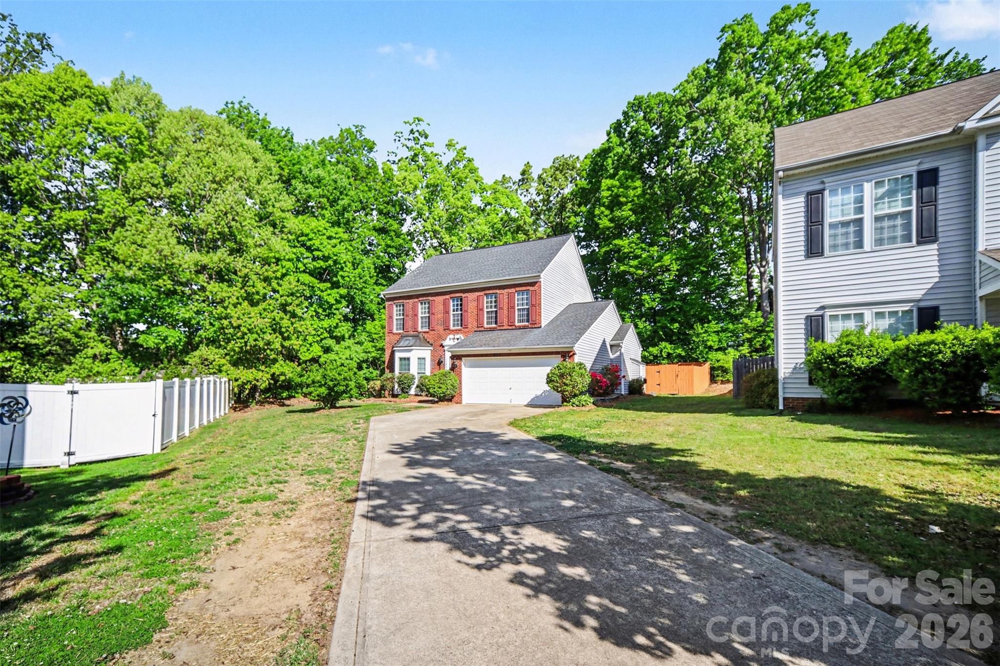 Photo 3 of 11647 Northwoods Forest Drive, Charlotte, NC