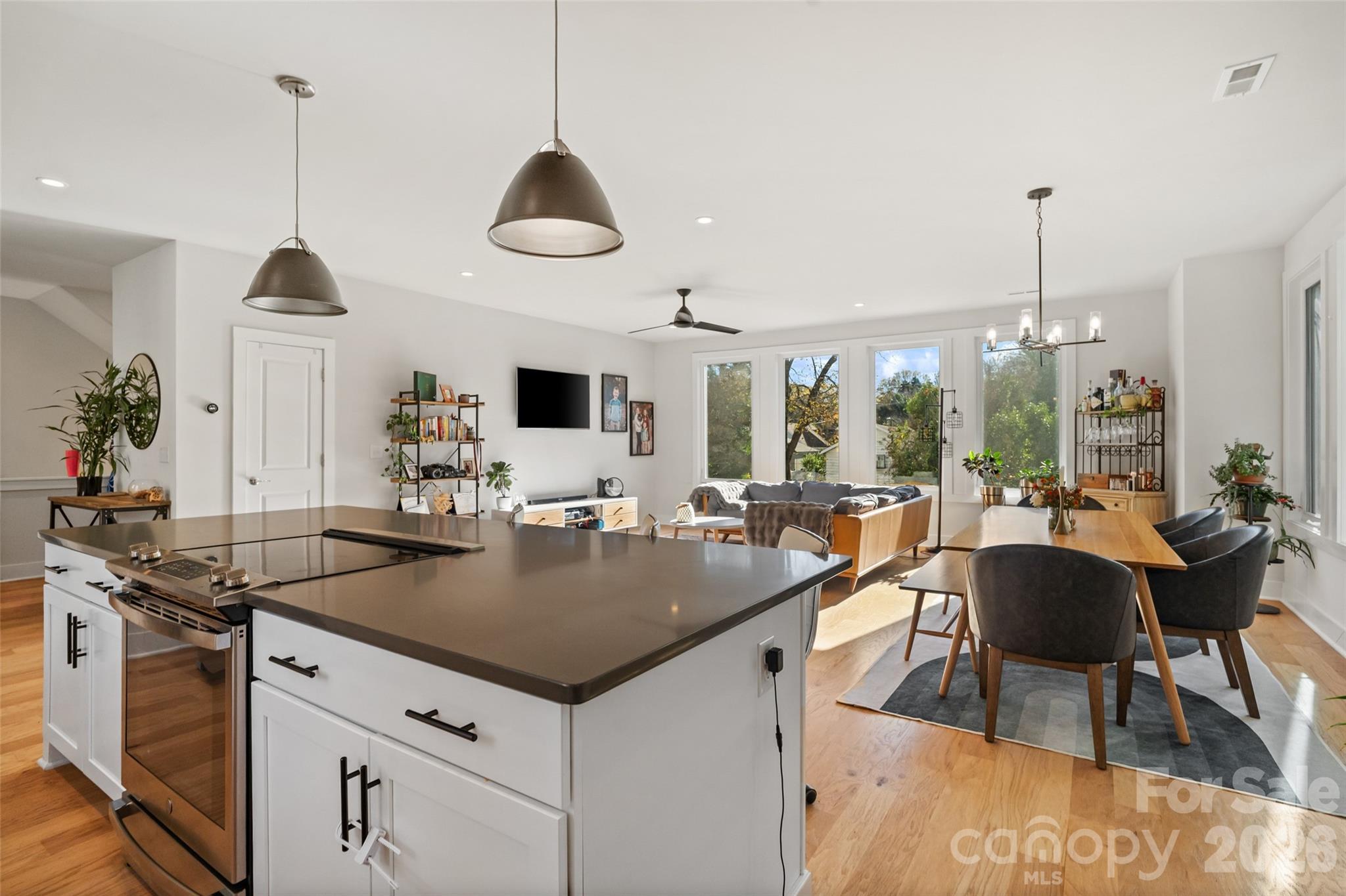 Photo 9 of 1549 Pinecrest Avenue, Charlotte, NC